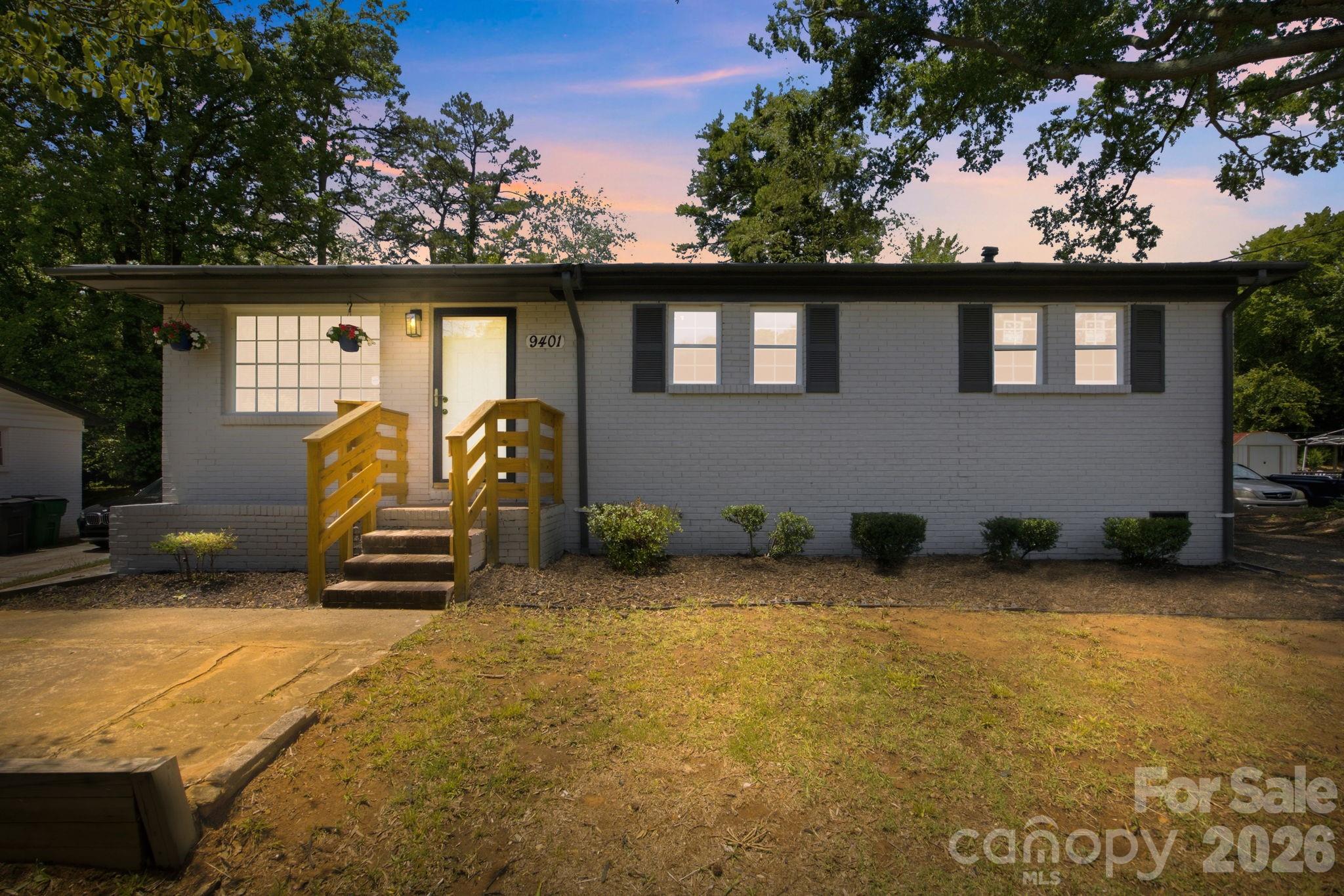 Home for sale at 9401 Feldbank Drive, Charlotte, NC — photo 1 of 42