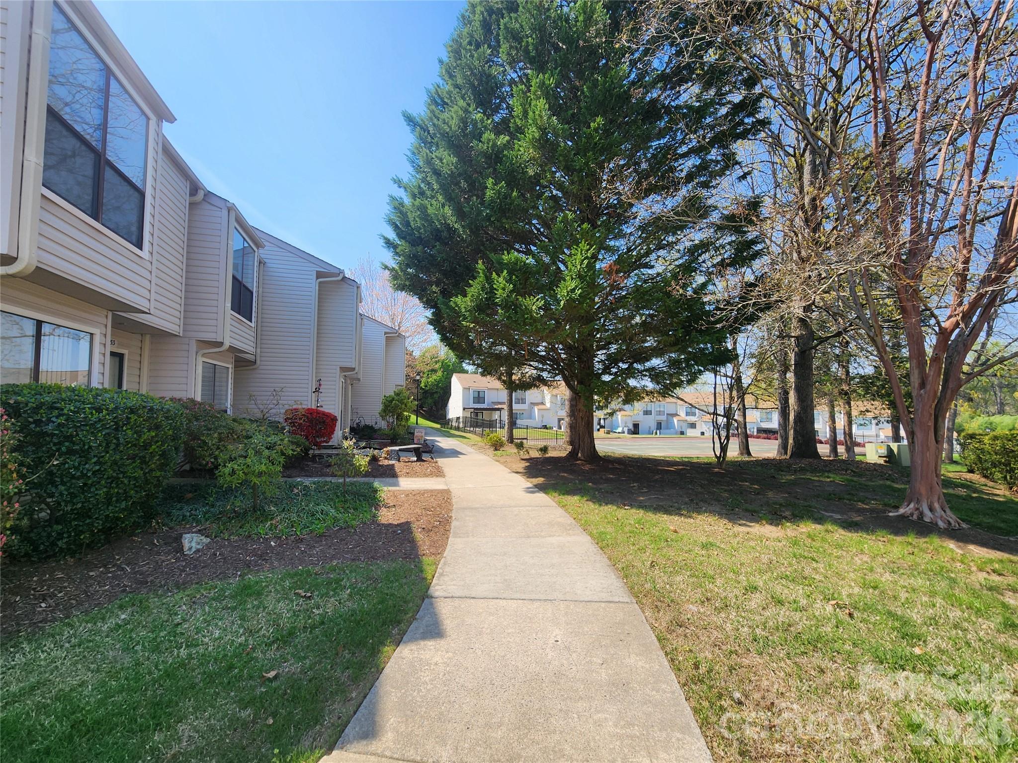 Photo 2 of 10961 Carmel Crossing Road, Charlotte, NC