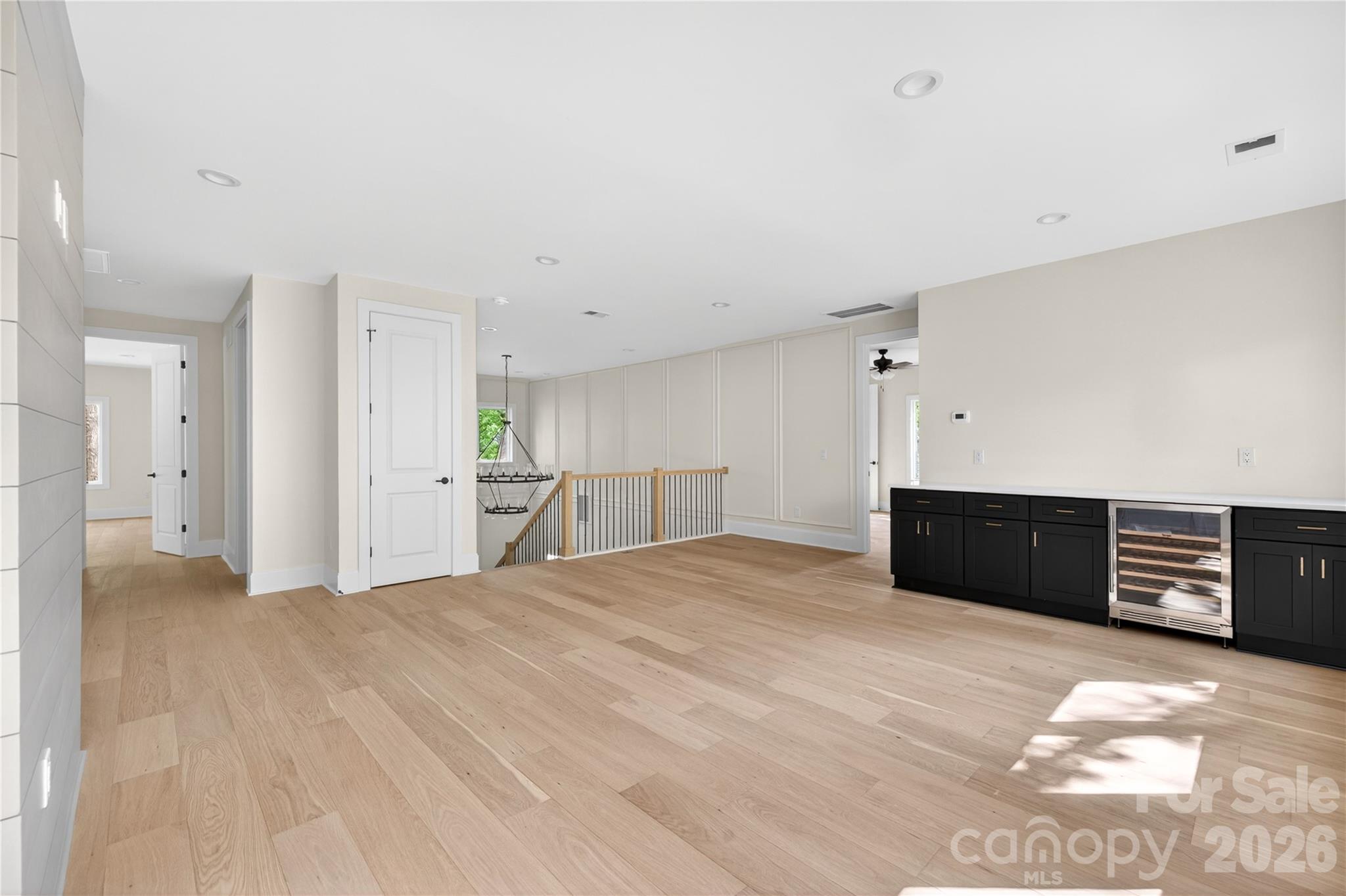 Photo 31 of 1600 E Barden Road, Charlotte, NC