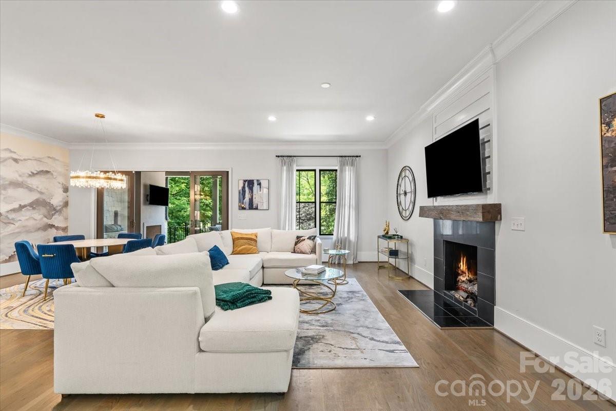 Photo 10 of 1160 S Kings Drive, Charlotte, NC