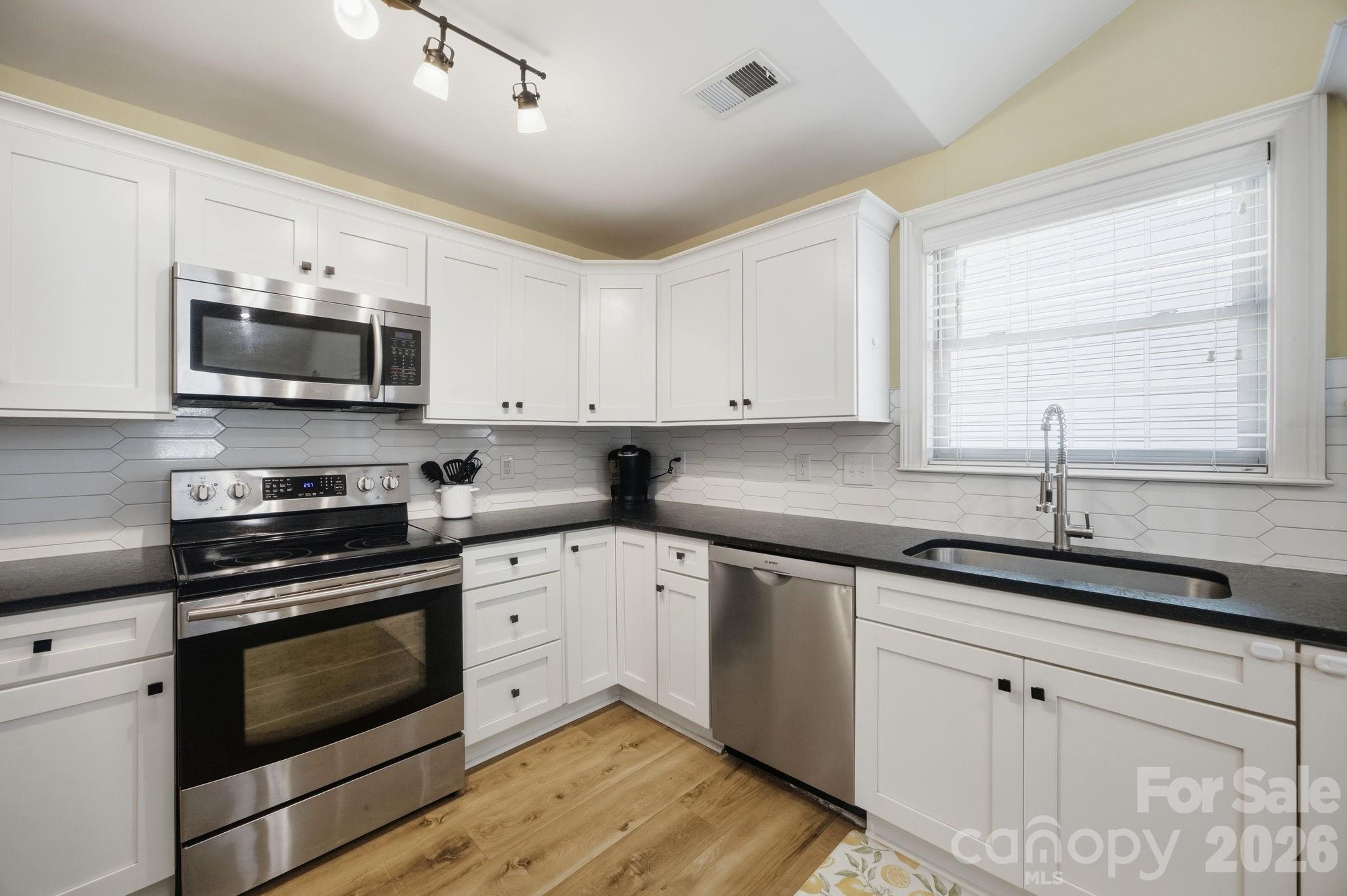 Photo 29 of 1742 Dunkirk Drive, Charlotte, NC
