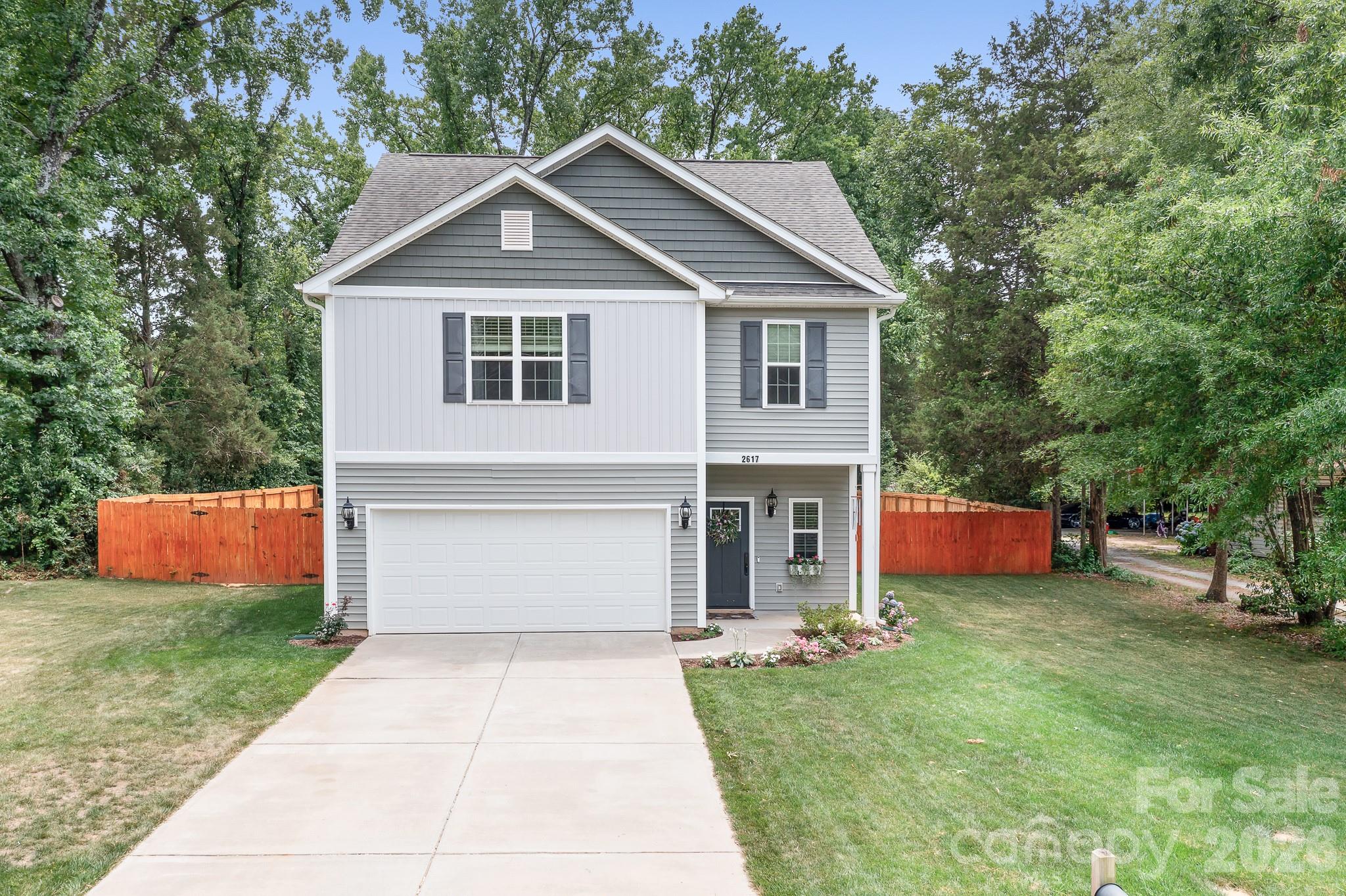 Home for sale at 2617 Kendrick Avenue, Charlotte, NC — photo 1 of 29