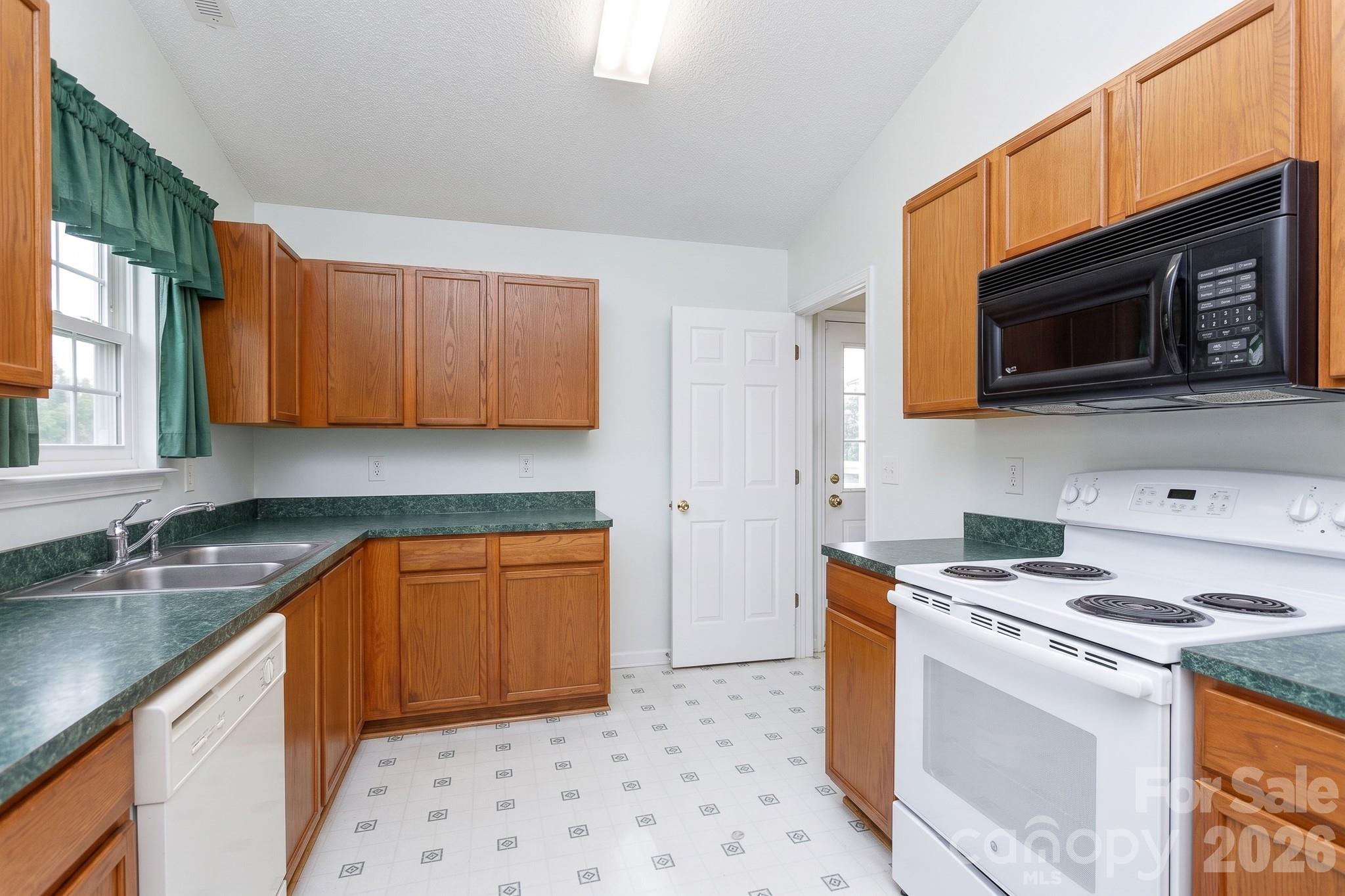 Photo 4 of 1720 Hardy Drive, Rock Hill, SC