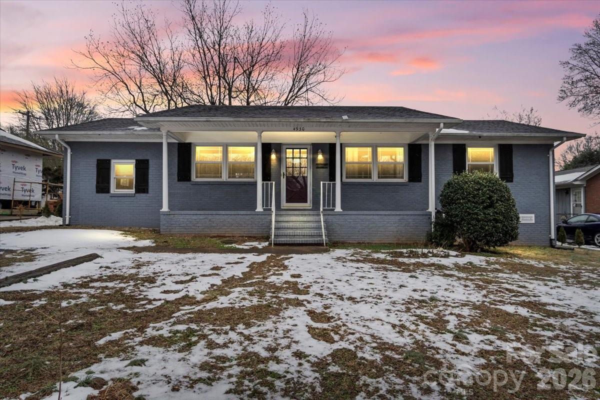 Photo 2 of 4930 Crestmont Drive, Charlotte, NC