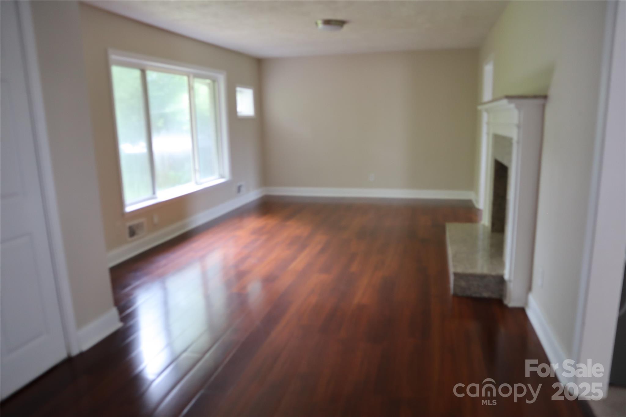 1703 Tyvola Road, Charlotte, NC - photo 4 of 18