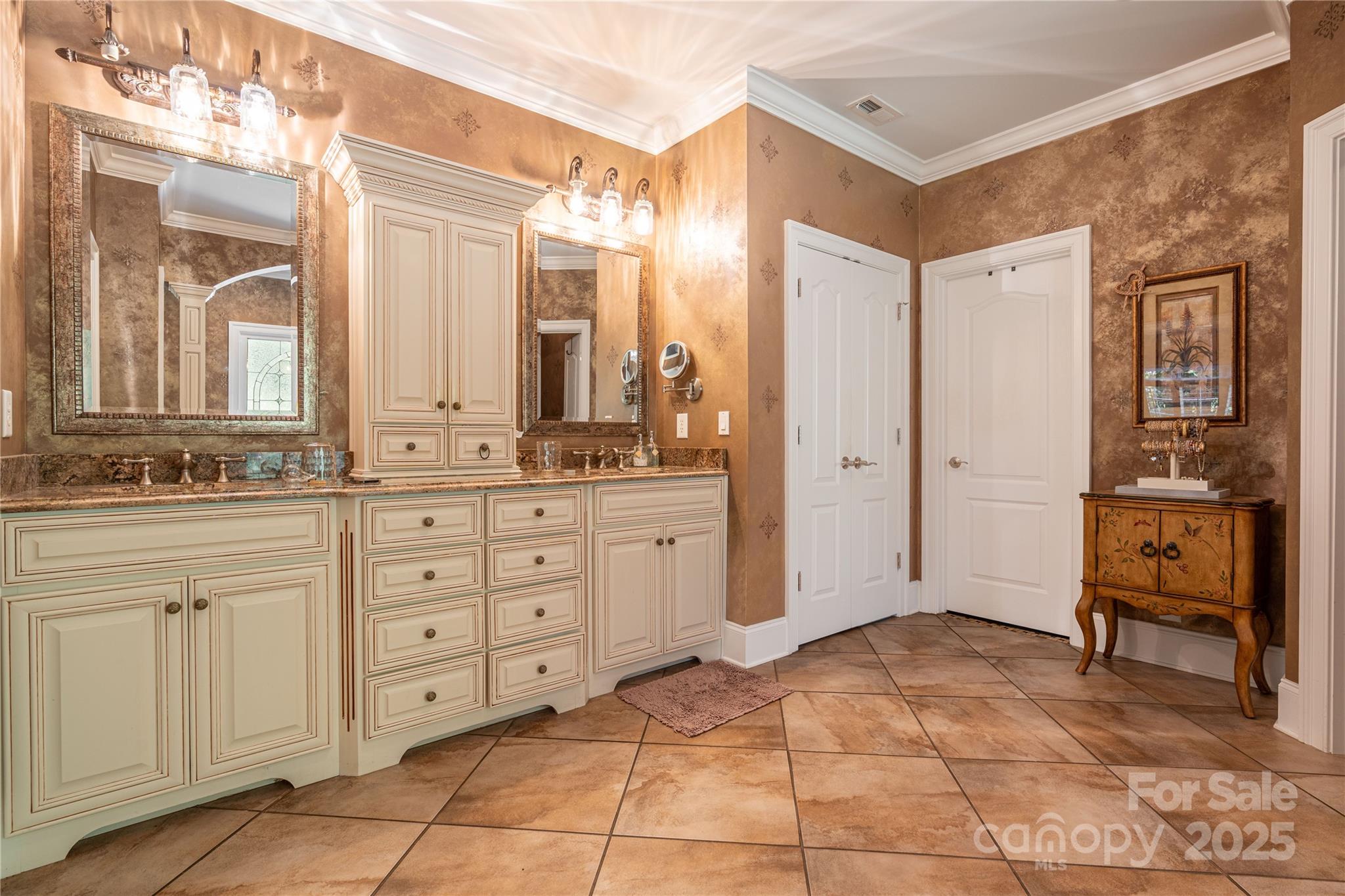 Home for sale at 1427 Merrimont Avenue, Kings Mountain, NC — photo 23 of 48