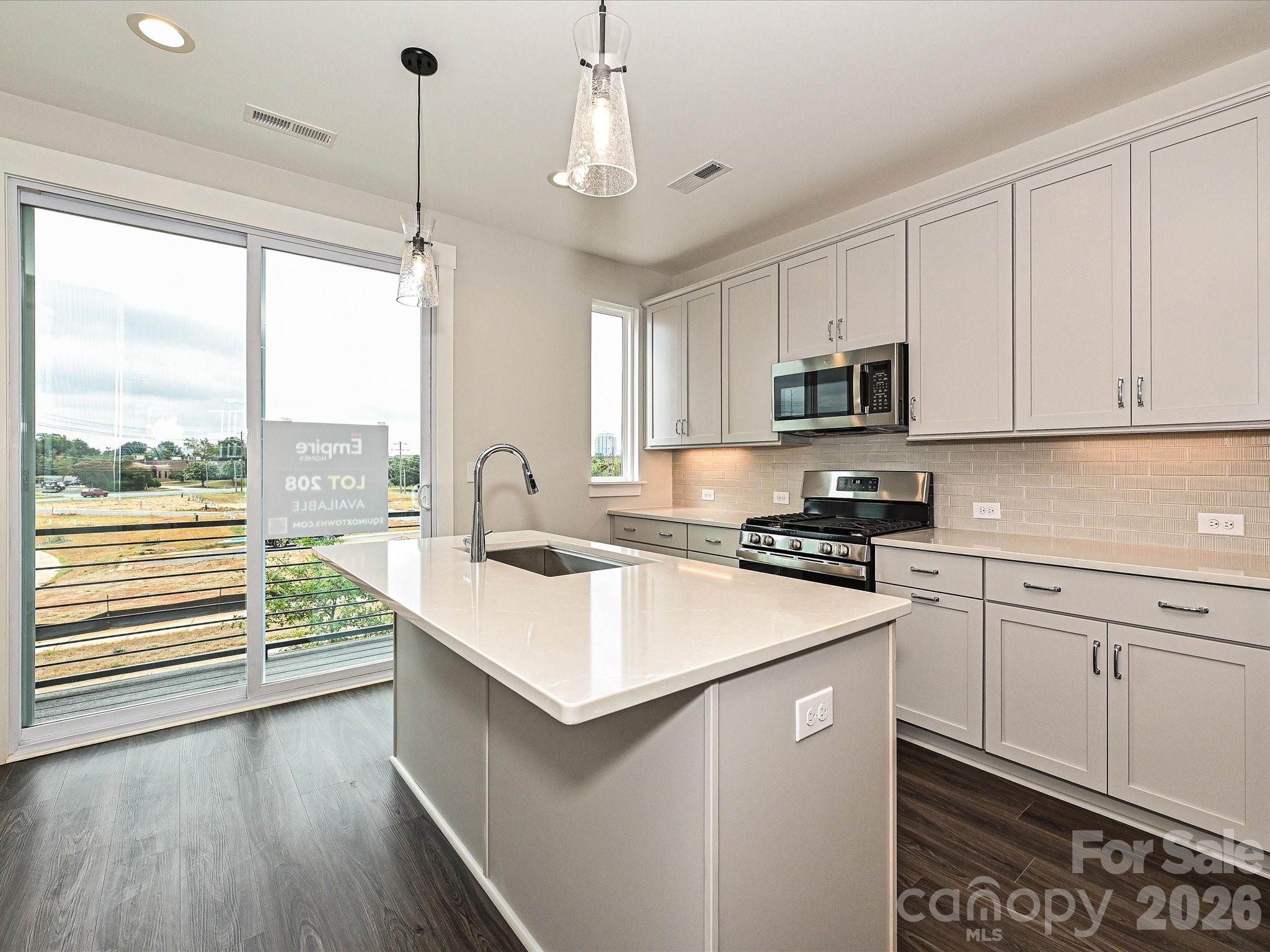 Photo 8 of 1615 Polk StreetEQX0208, Charlotte, NC