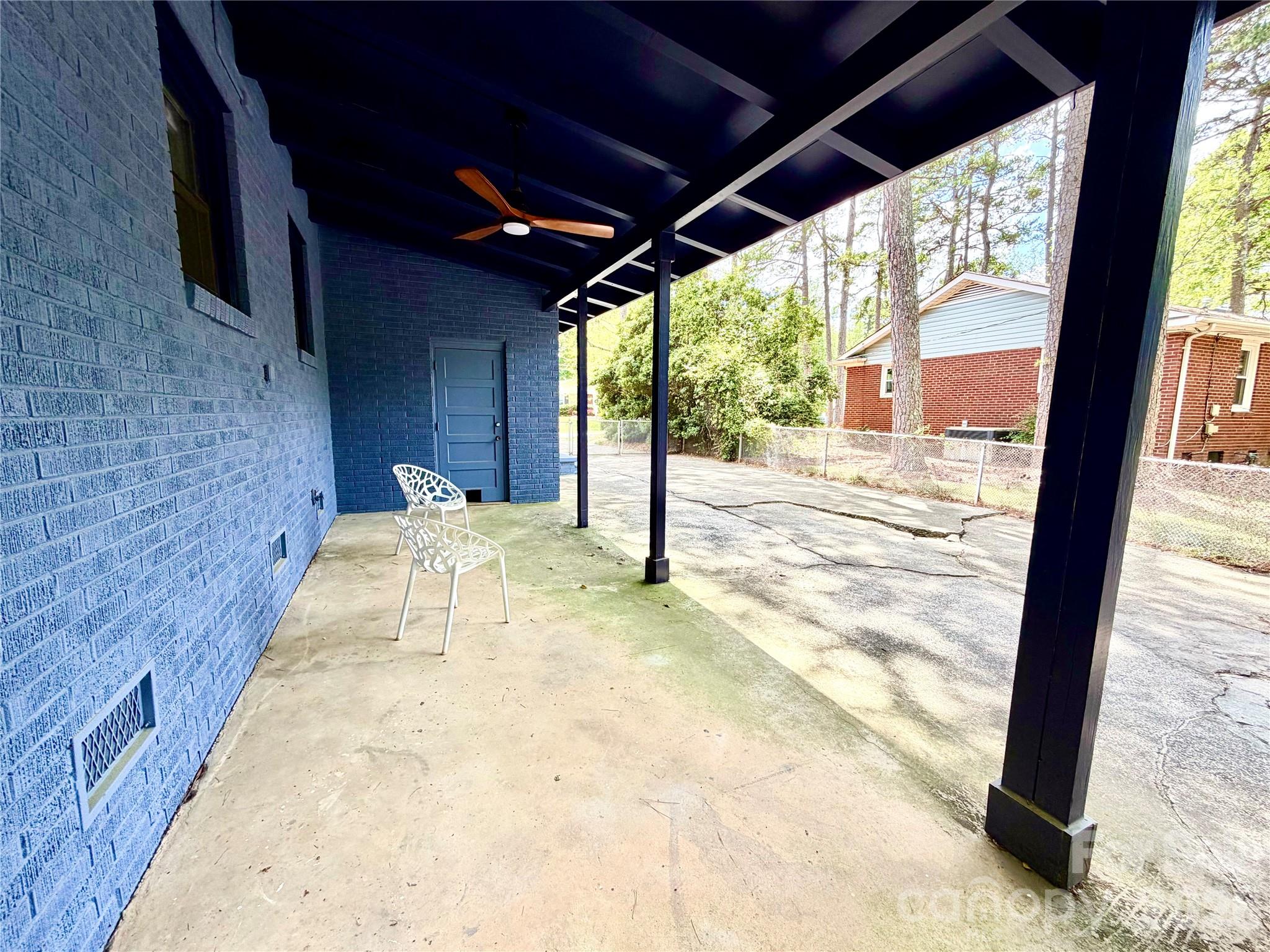 Photo 34 of 1511 Briarfield Drive, Charlotte, NC