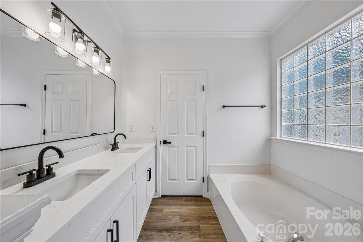 Home for sale at 2622 Billings Park Drive, Charlotte, NC — photo 27 of 48
