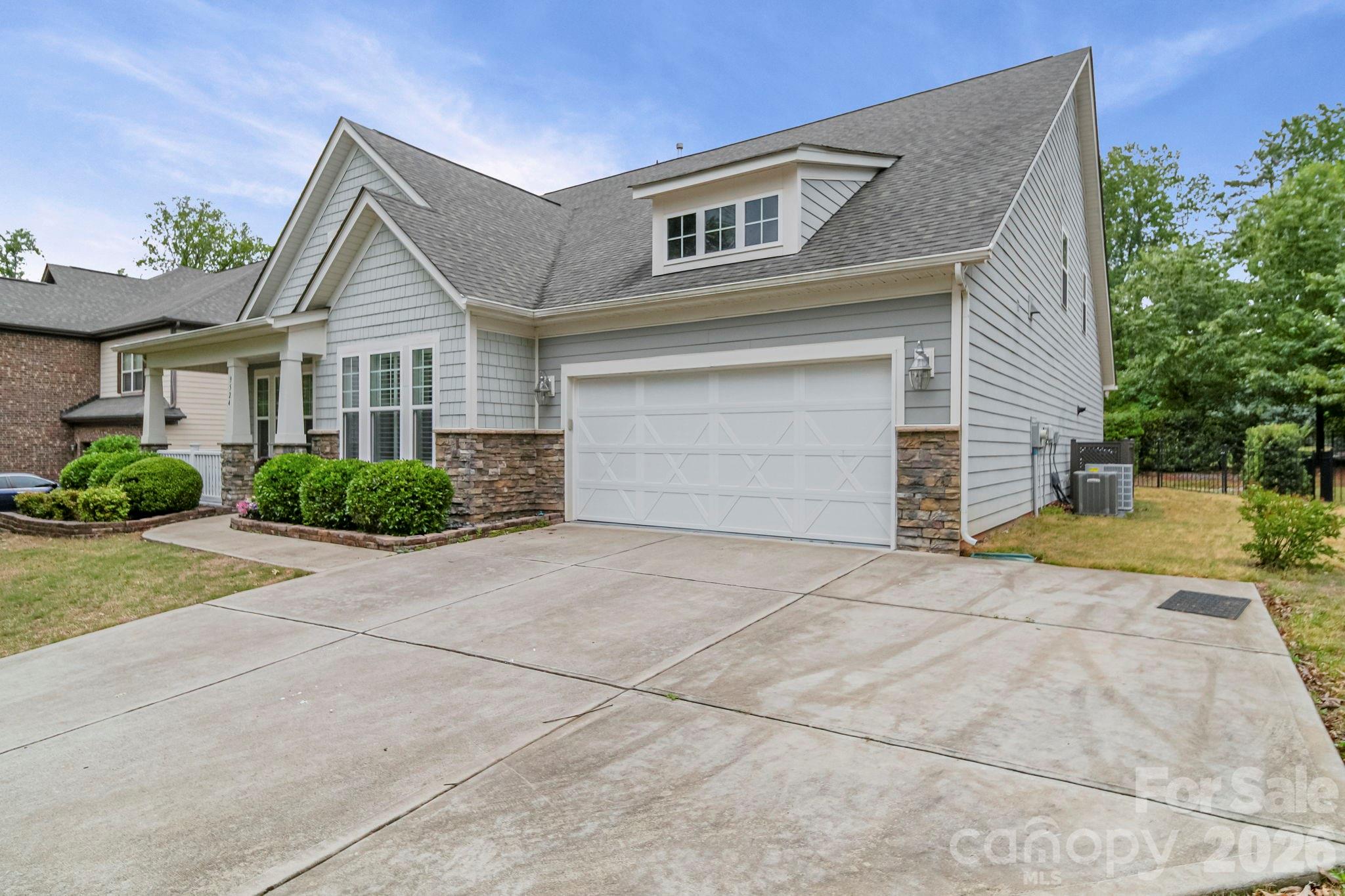 Photo 3 of 9524 Hightower Oak Street, Huntersville, NC