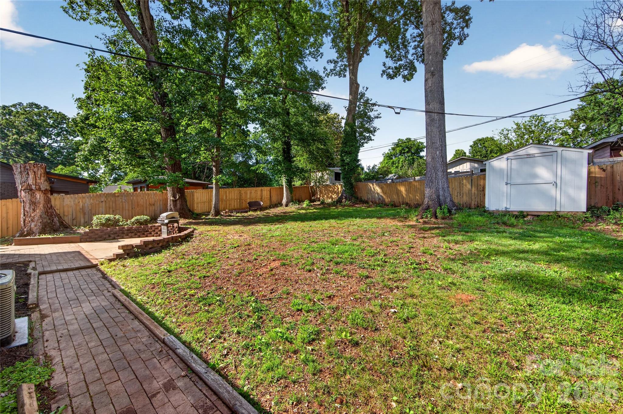 Photo 28 of 609 Kenlough Drive, Charlotte, NC