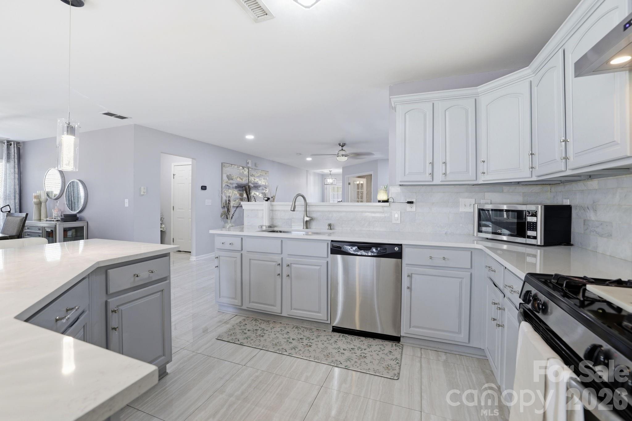 Photo 13 of 14227 Lake Crossing Drive, Charlotte, NC