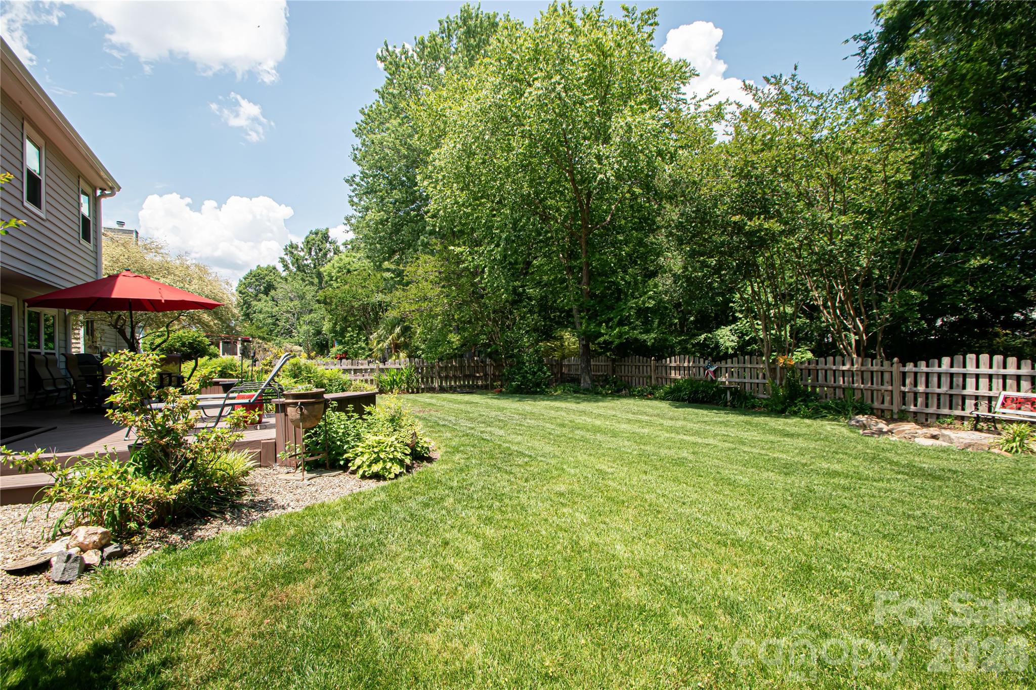 9301 Hanworth Trace Drive, Charlotte, NC - photo 4 of 42