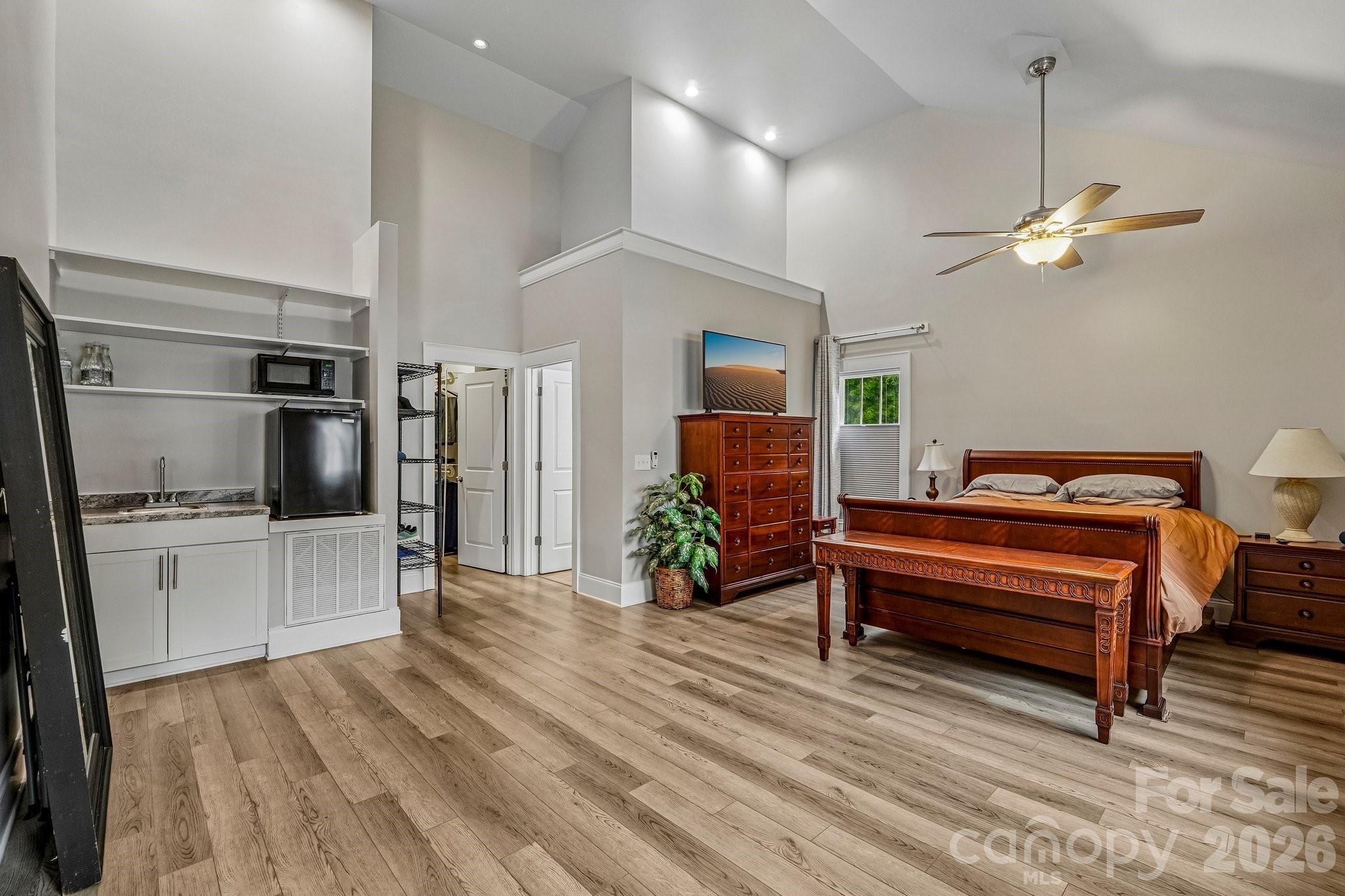 Photo 18 of 611 E 37th Street, Charlotte, NC