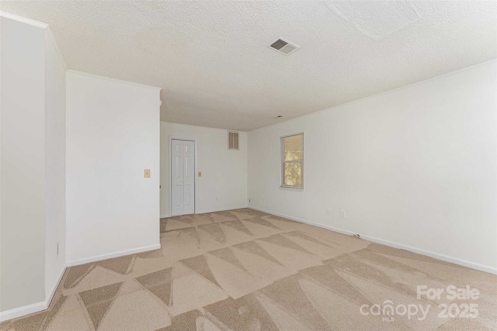 Photo 17 of 2319 Oak Leigh Drive, Charlotte, NC