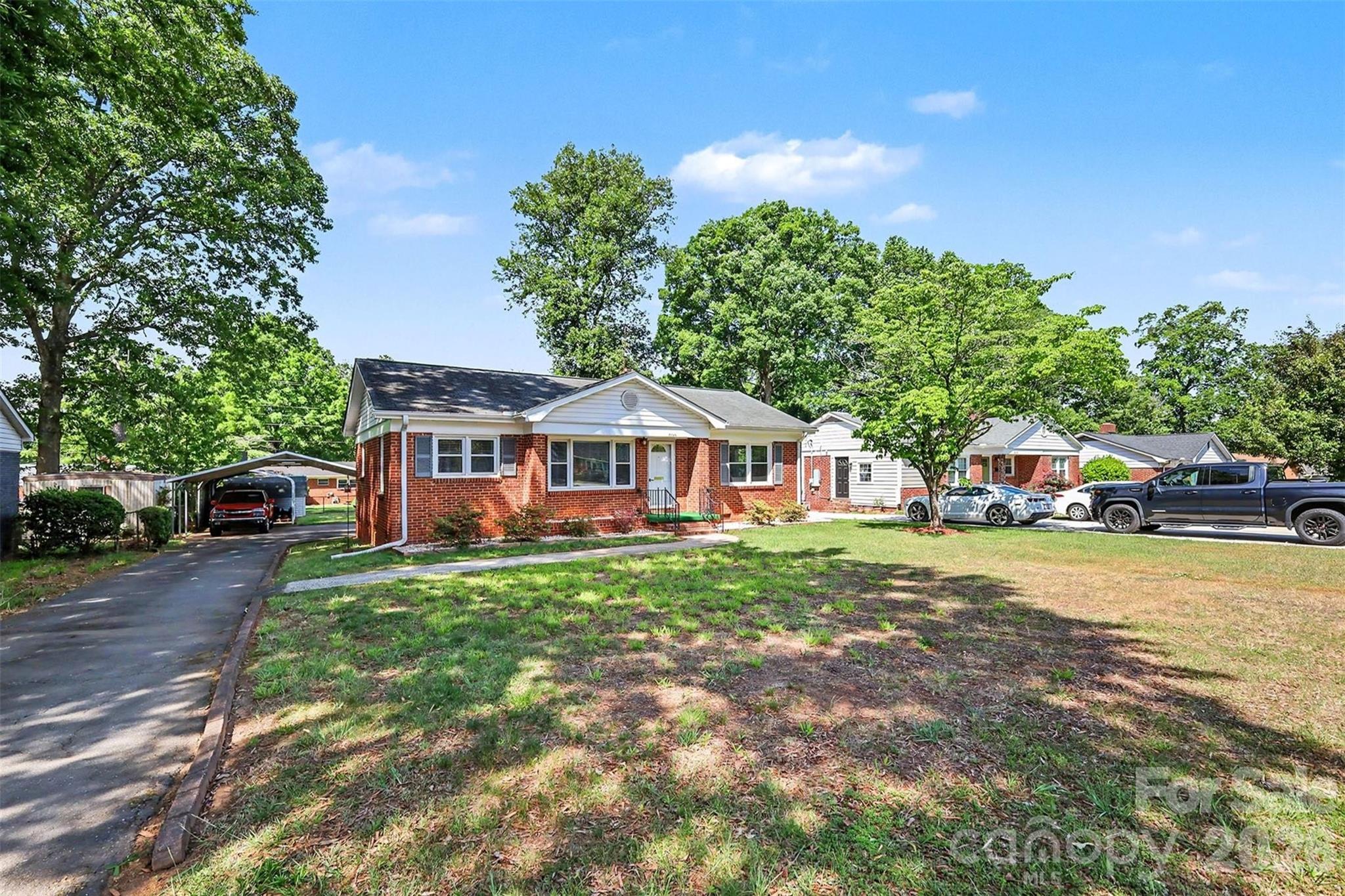 2240 Ashley Road, Charlotte, NC - photo 3 of 30