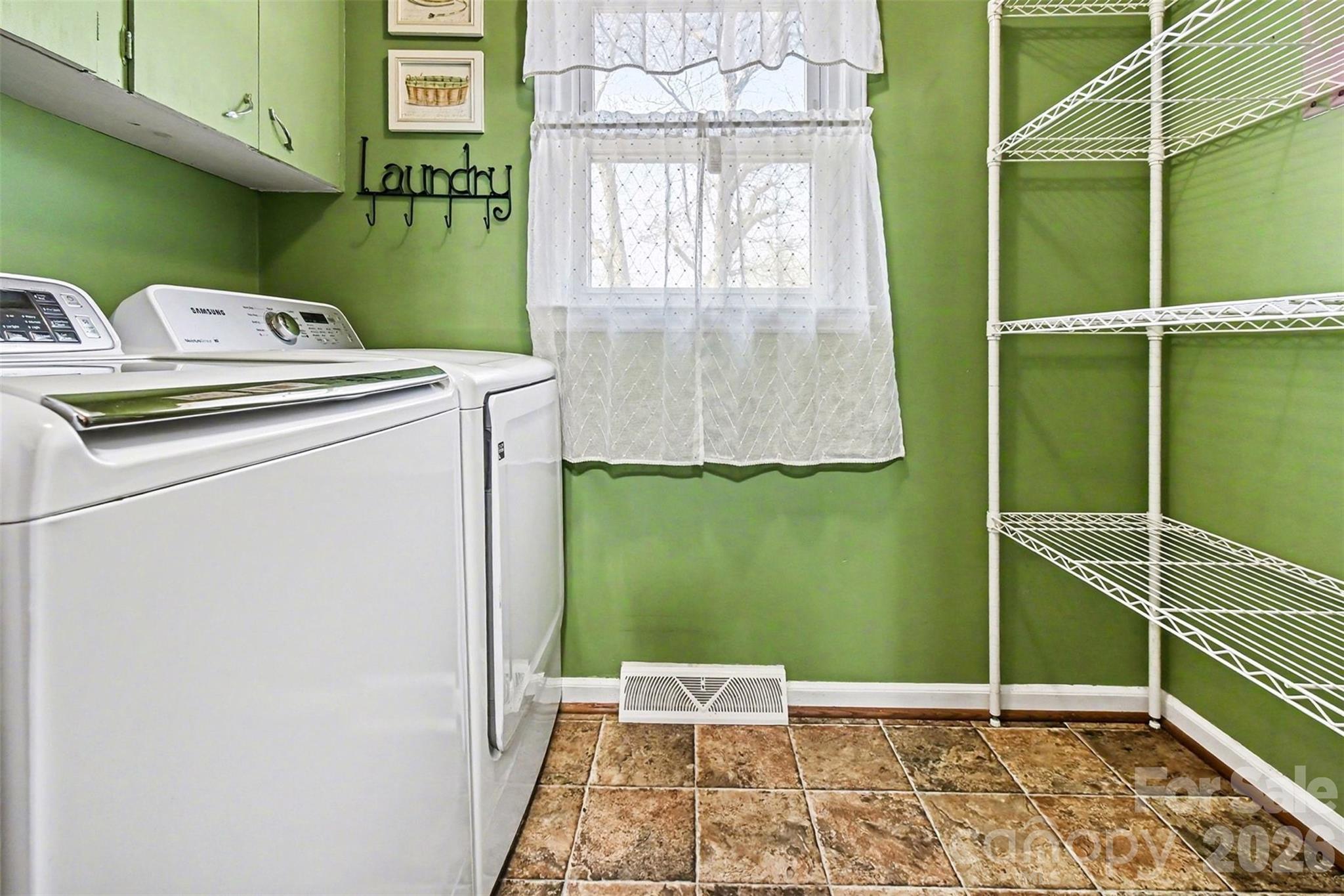 238 Lakeview Drive, Blacksburg, SC - photo 6 of 22