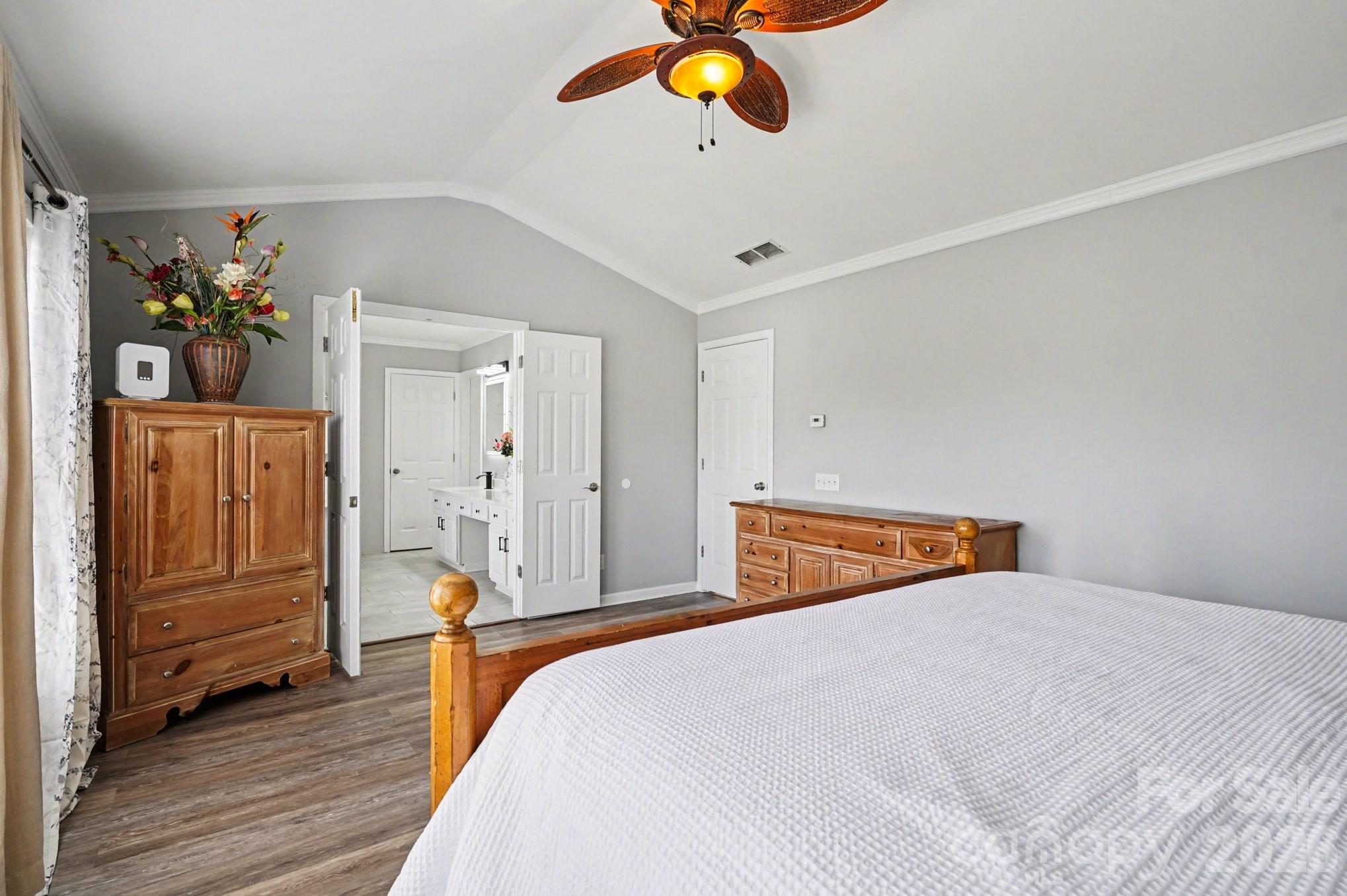 8727 Fieldcroft Drive, Charlotte, NC - photo 18 of 32