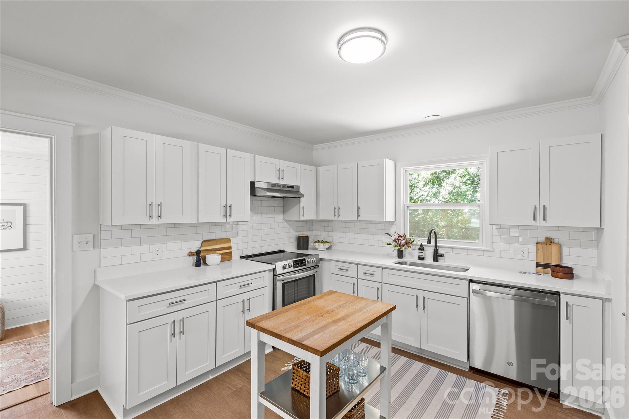 1915 Birchcrest Drive, Charlotte, NC - photo 8 of 26