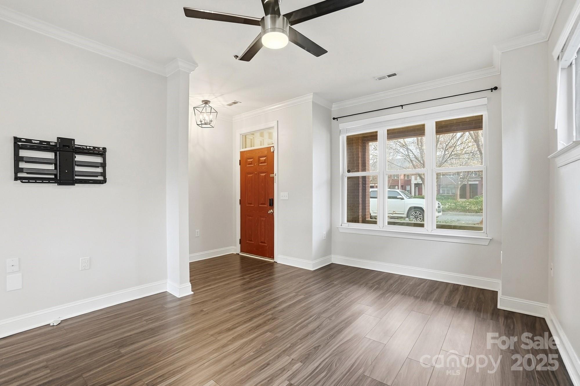 Photo 10 of 518 E 9th Street, Charlotte, NC