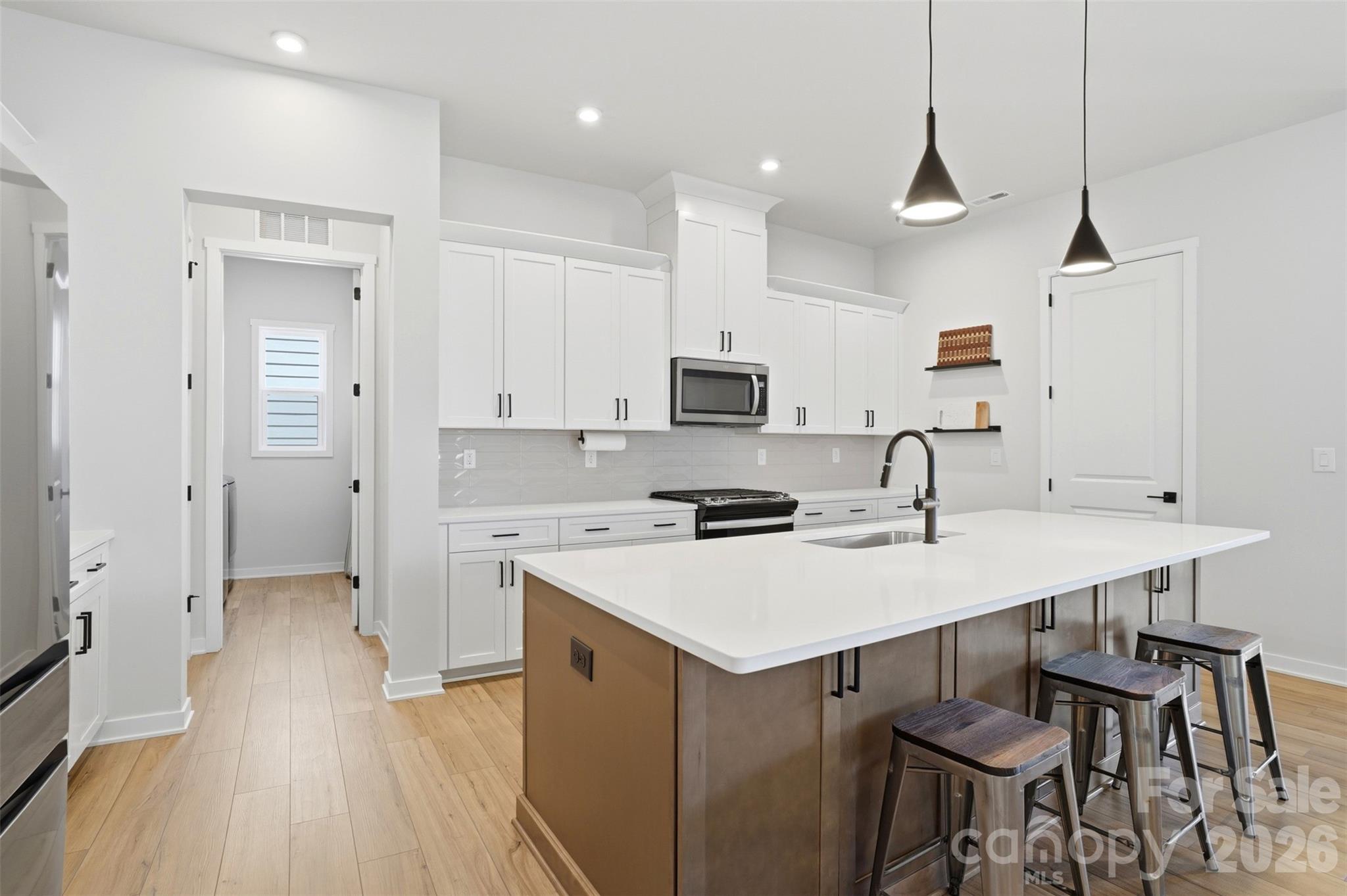 Photo 7 of 7104 Wayfarer Drive, Charlotte, NC