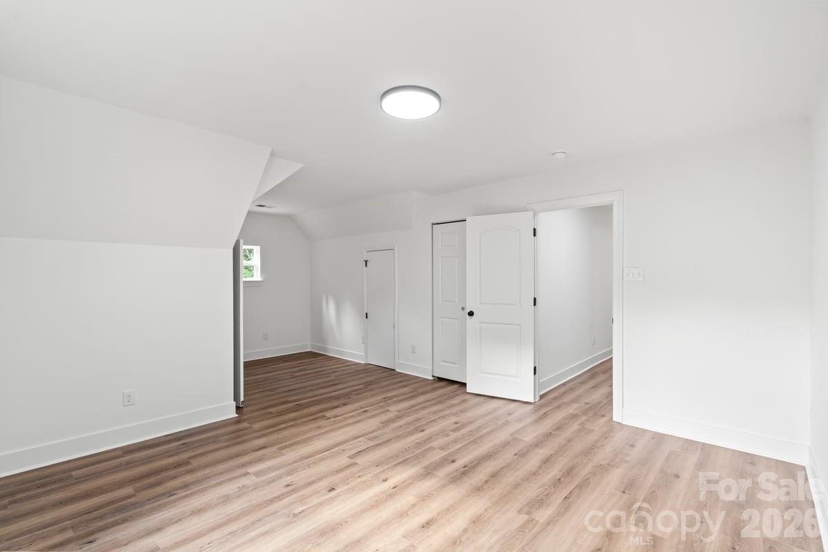Photo 35 of 2033 Colony Hill Drive, Charlotte, NC