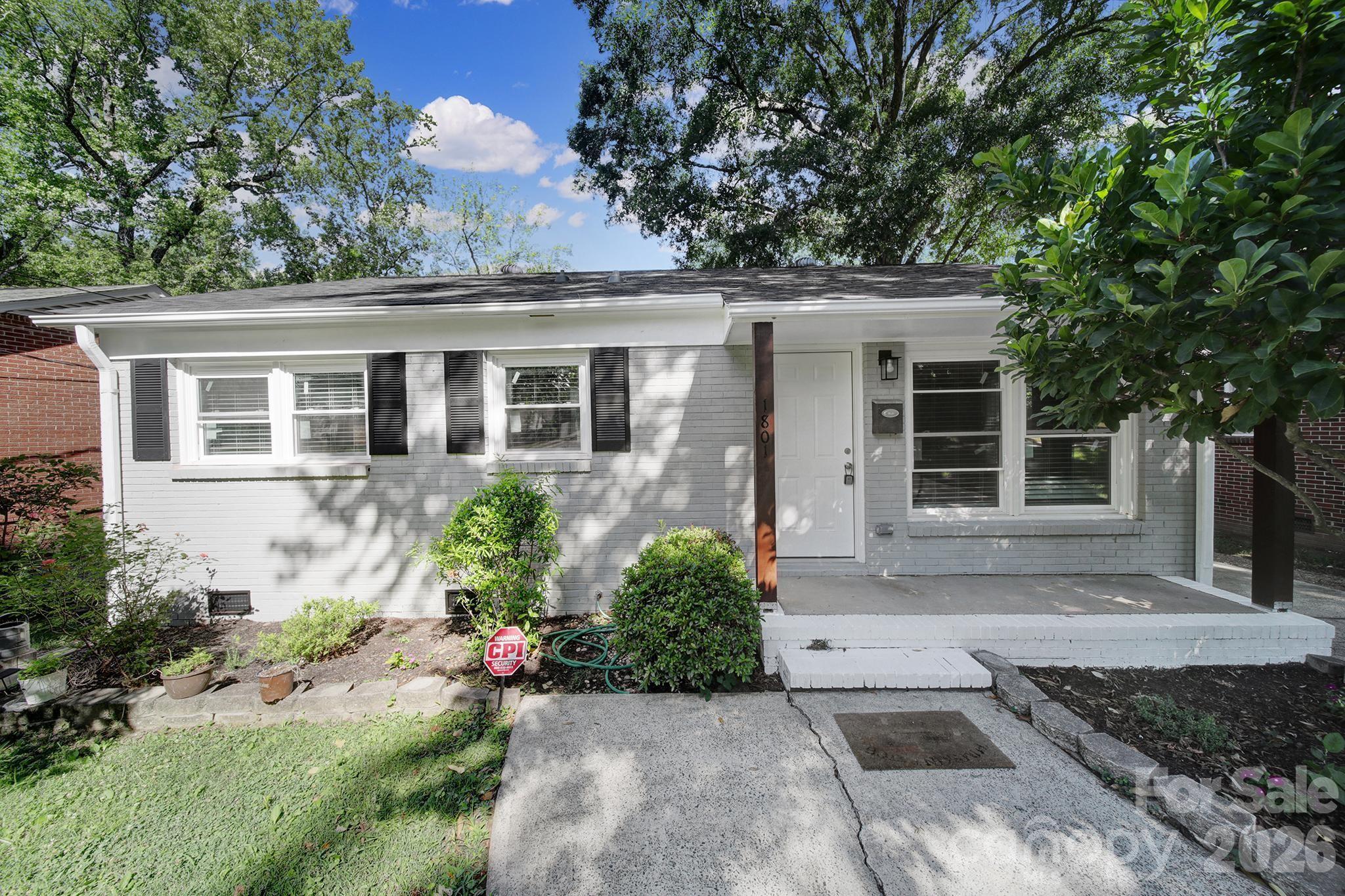 Home for sale at 1801 Dallas Avenue, Charlotte, NC — photo 16 of 34