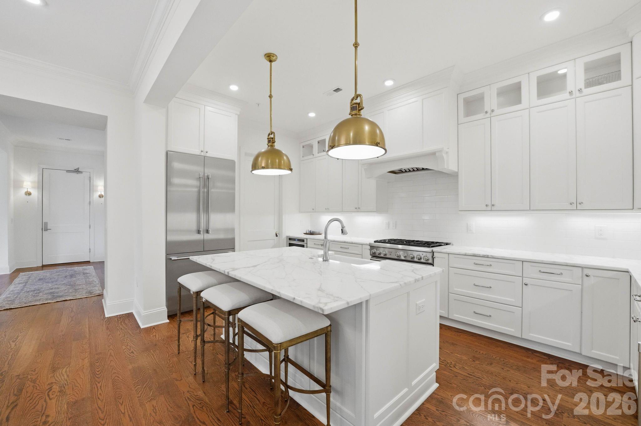 Photo 13 of 2312 Selwyn Avenue202, Charlotte, NC