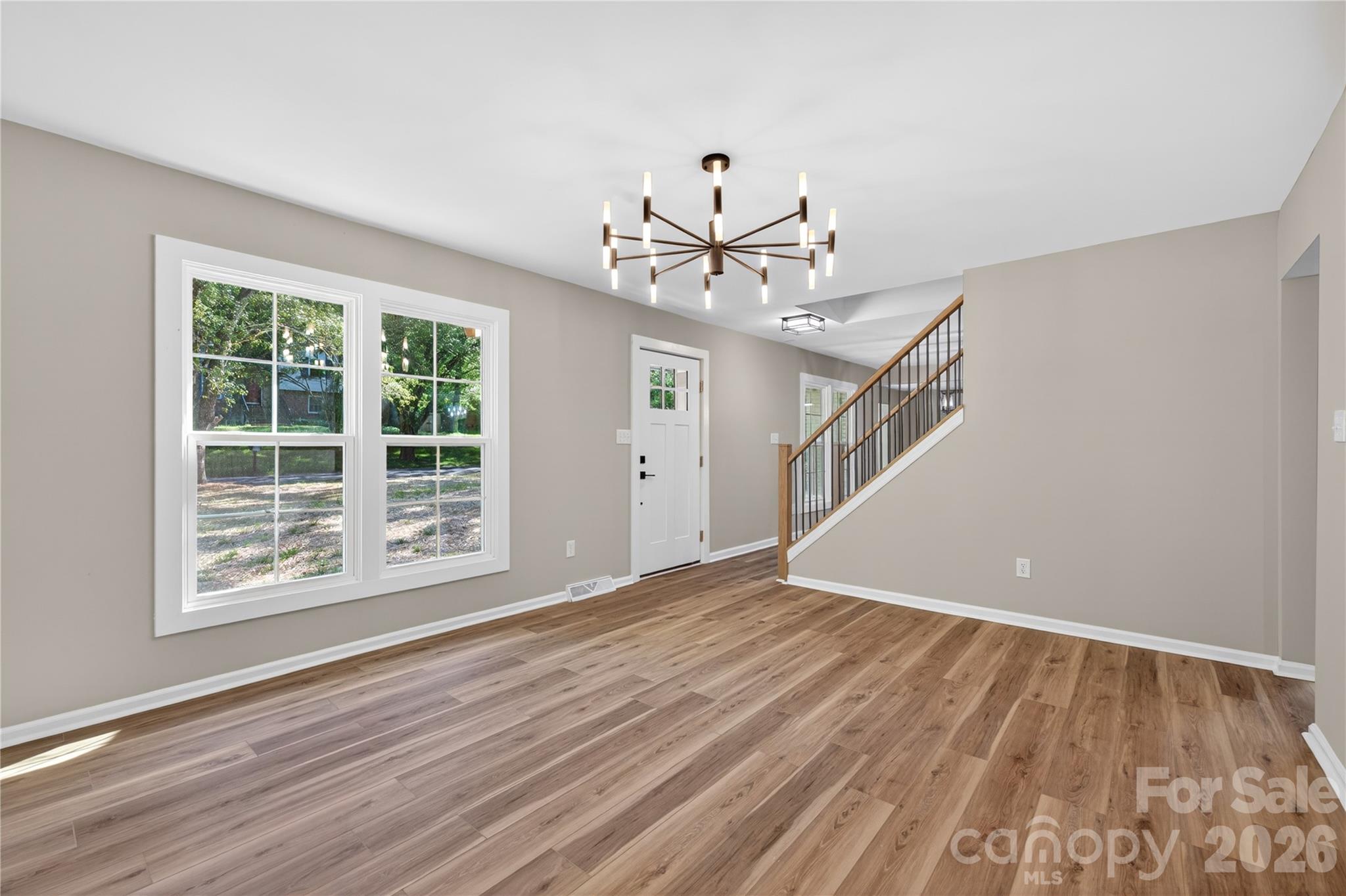 7407 Limerick Drive, Charlotte, NC - photo 6 of 38