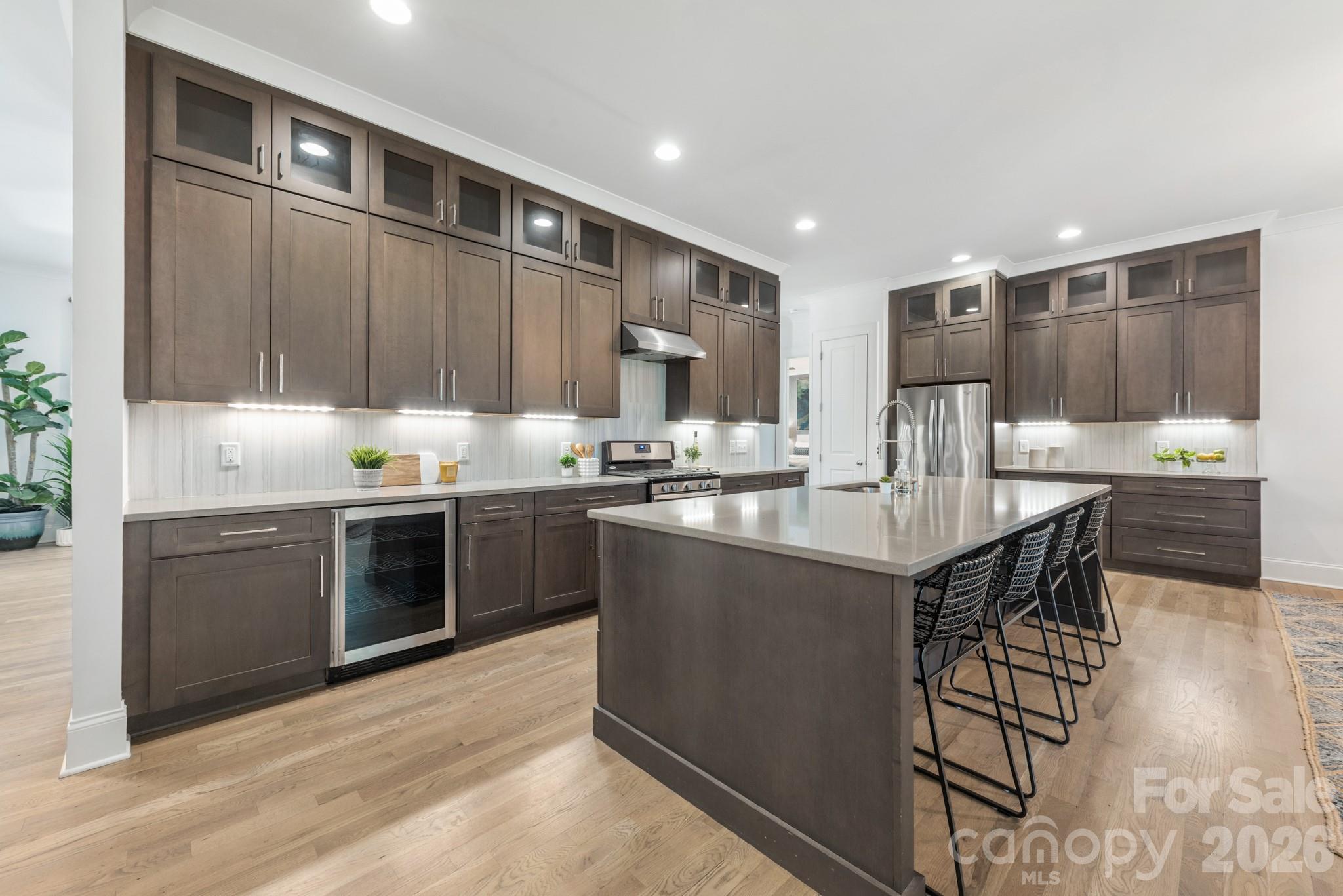Home for sale at 1301 Catawba Avenue, Charlotte, NC — photo 9 of 39