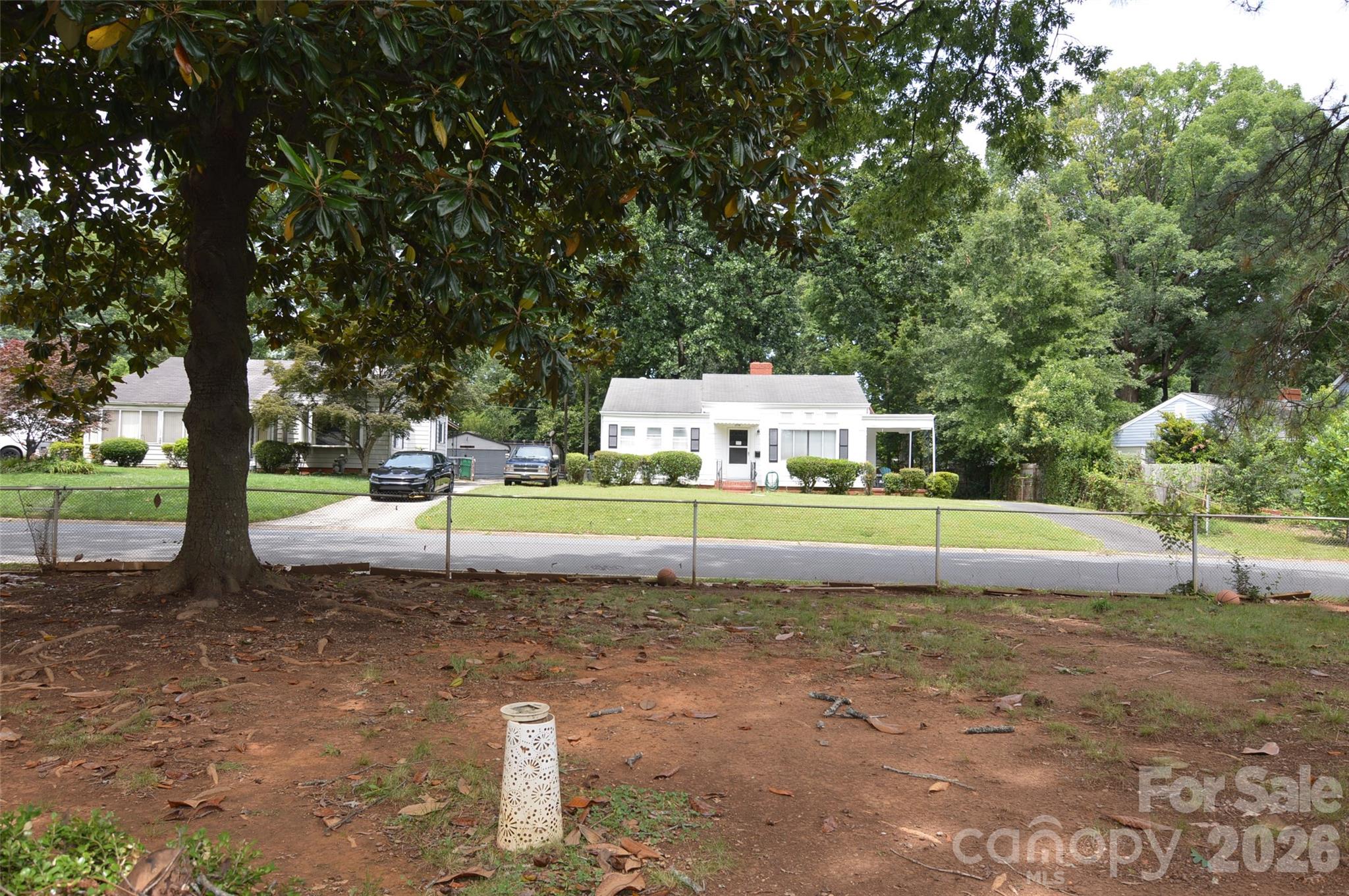 Photo 8 of 2111 Dickens Avenue, Charlotte, NC