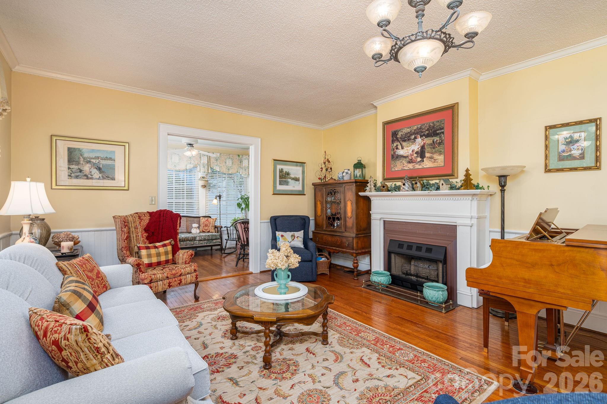 314 S Cedar Street, Lincolnton, NC - photo 6 of 44