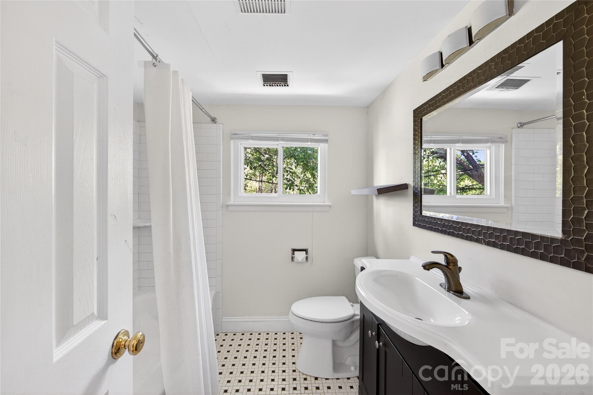 501 Kenlough Drive, Charlotte, NC - photo 26 of 47