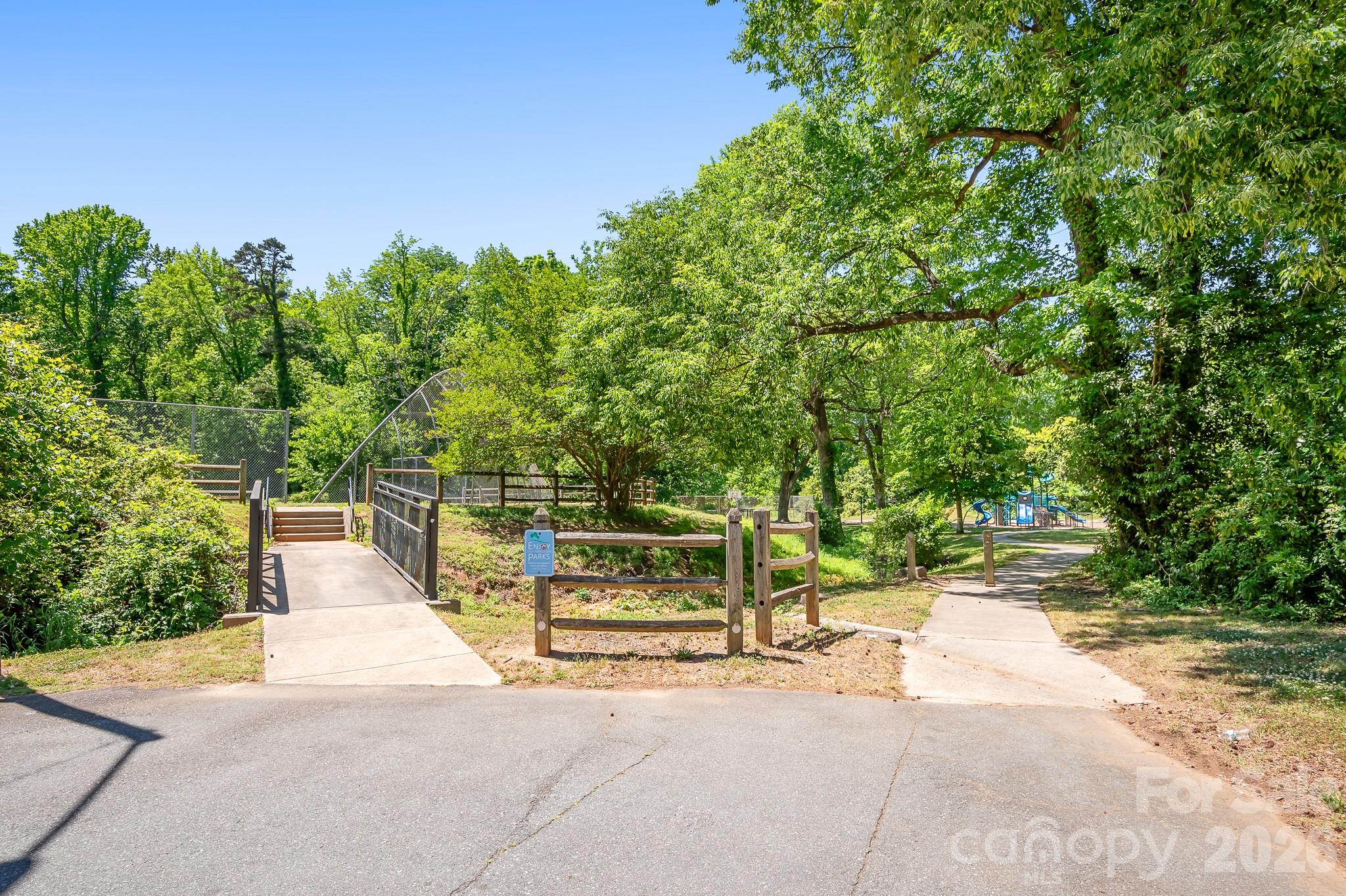 Photo 27 of 3960 Bristol Drive, Charlotte, NC