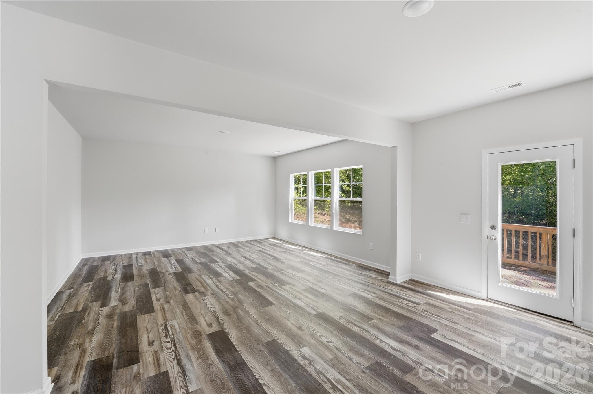 5156 Mark Drive NE, Hickory, NC - photo 12 of 38