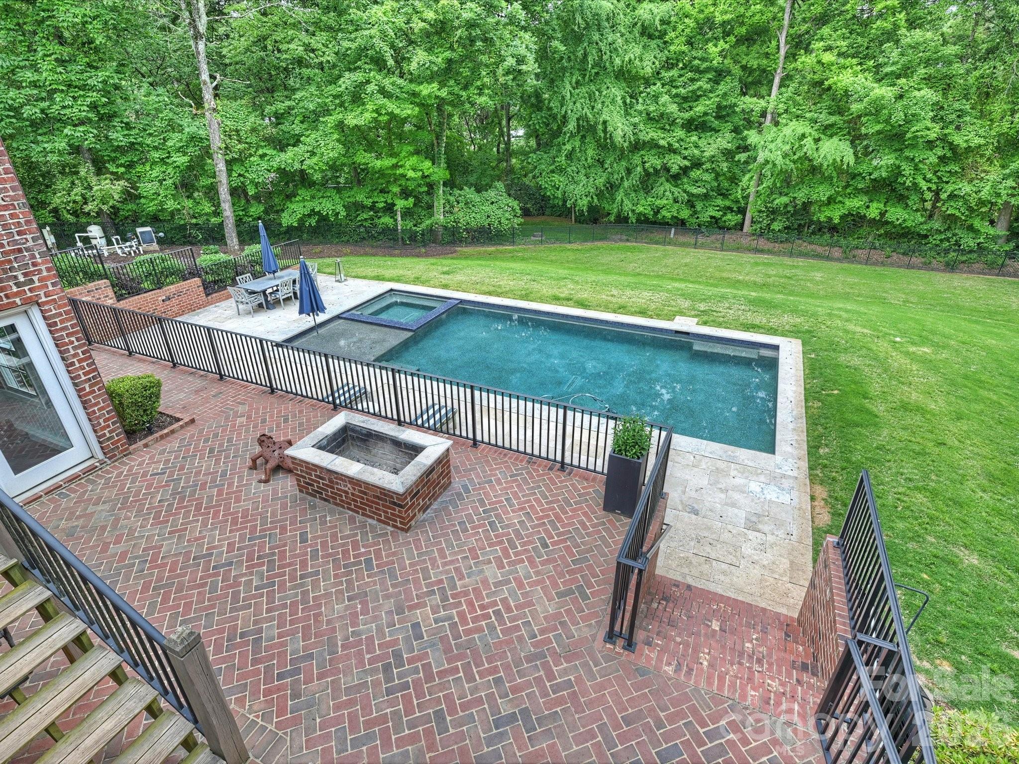 Photo 39 of 4017 Moorland Drive, Charlotte, NC