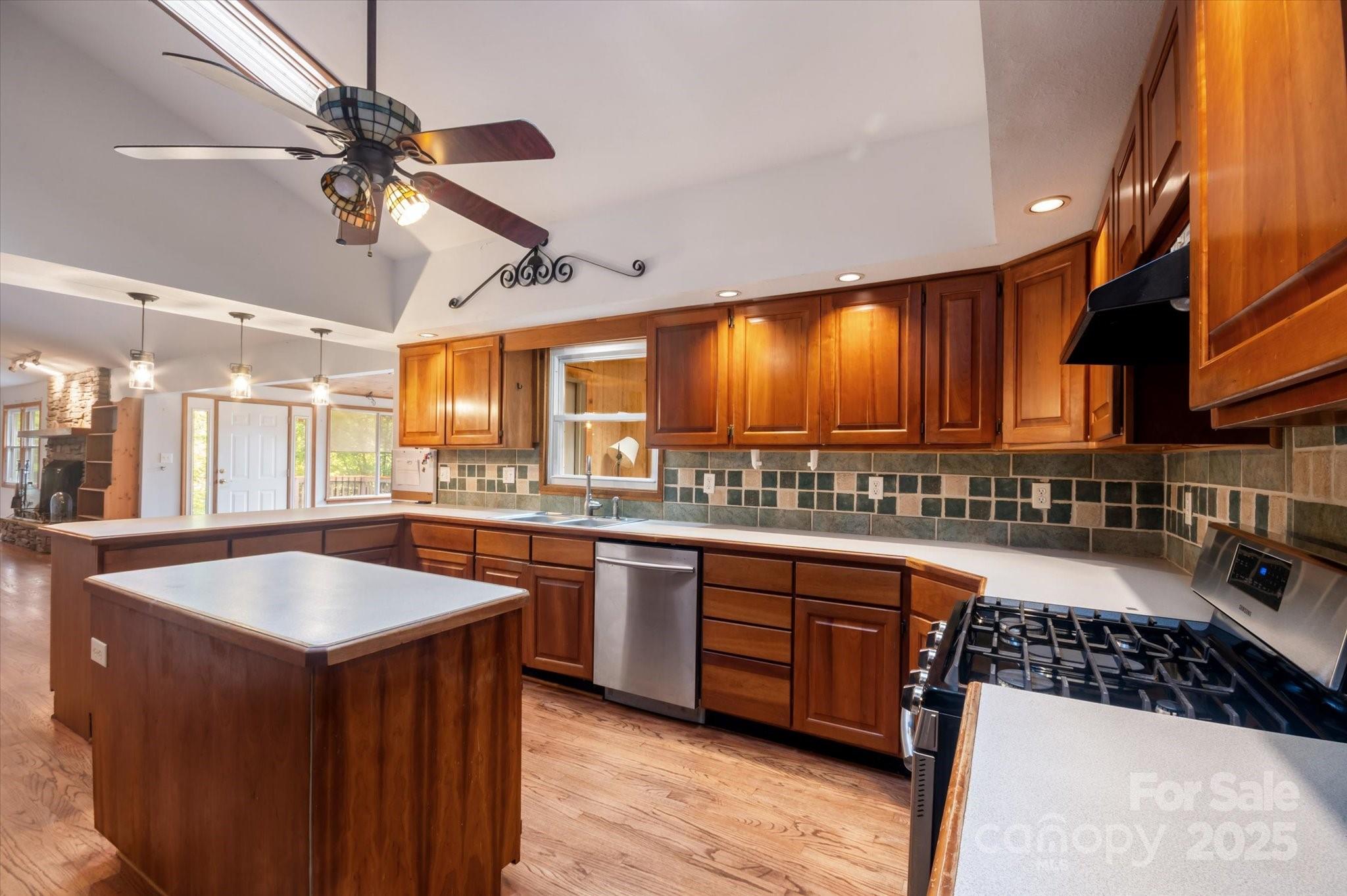 89 Quiet Pond Lane, Pisgah Forest, NC - photo 14 of 49