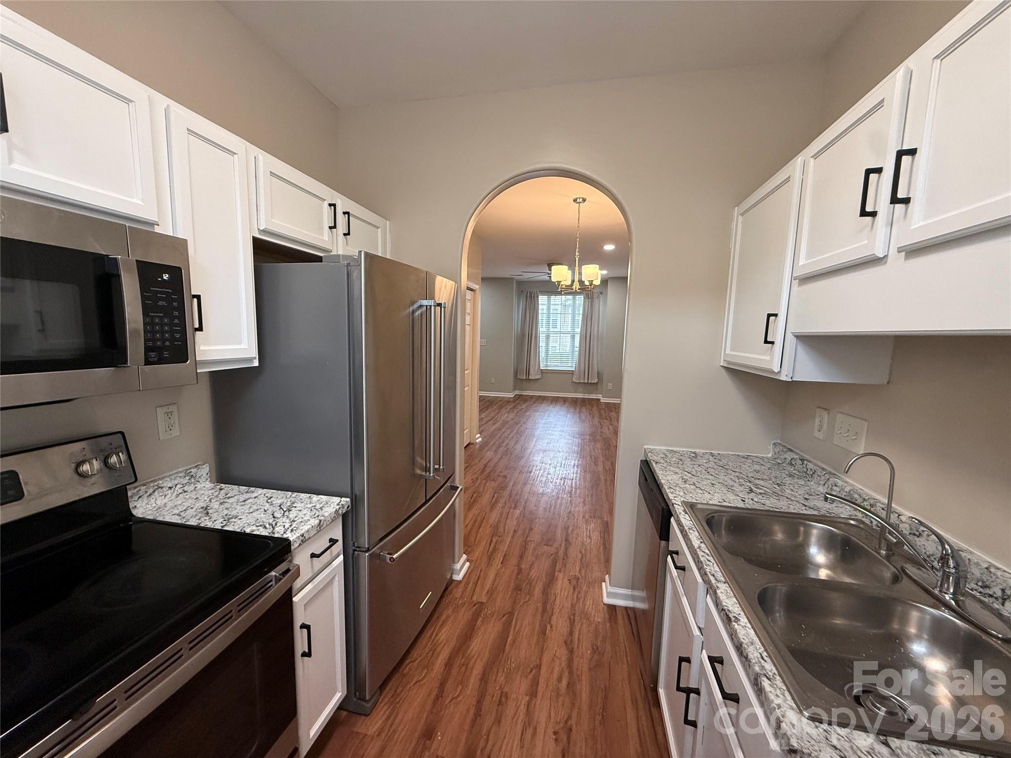 Photo 7 of 8134 Kings Creek Drive, Charlotte, NC