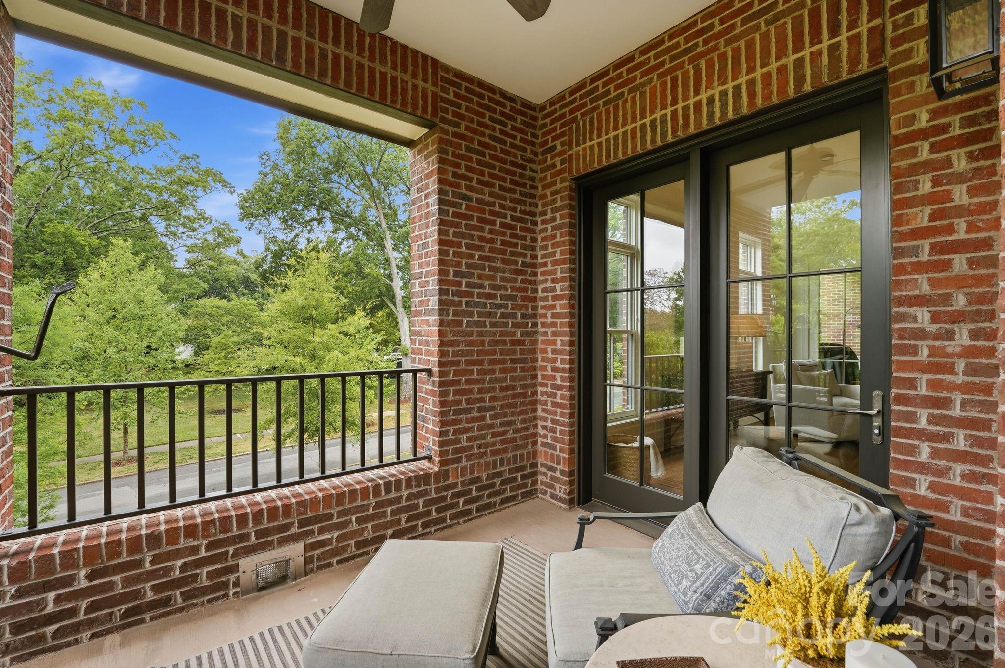 Photo 27 of 2312 Selwyn Avenue202, Charlotte, NC