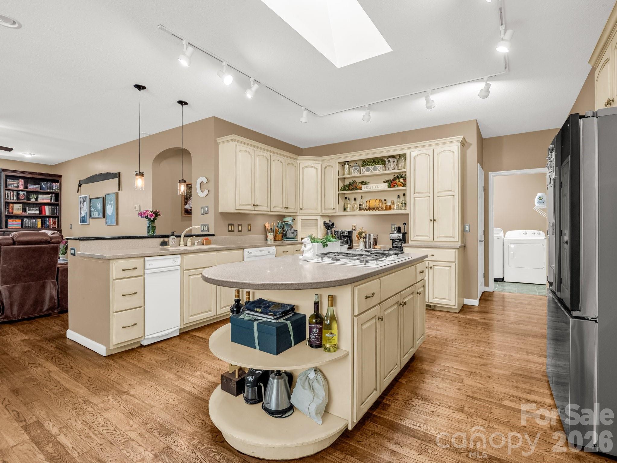 1424 Wolfpen Road, Old Fort, NC - photo 10 of 46