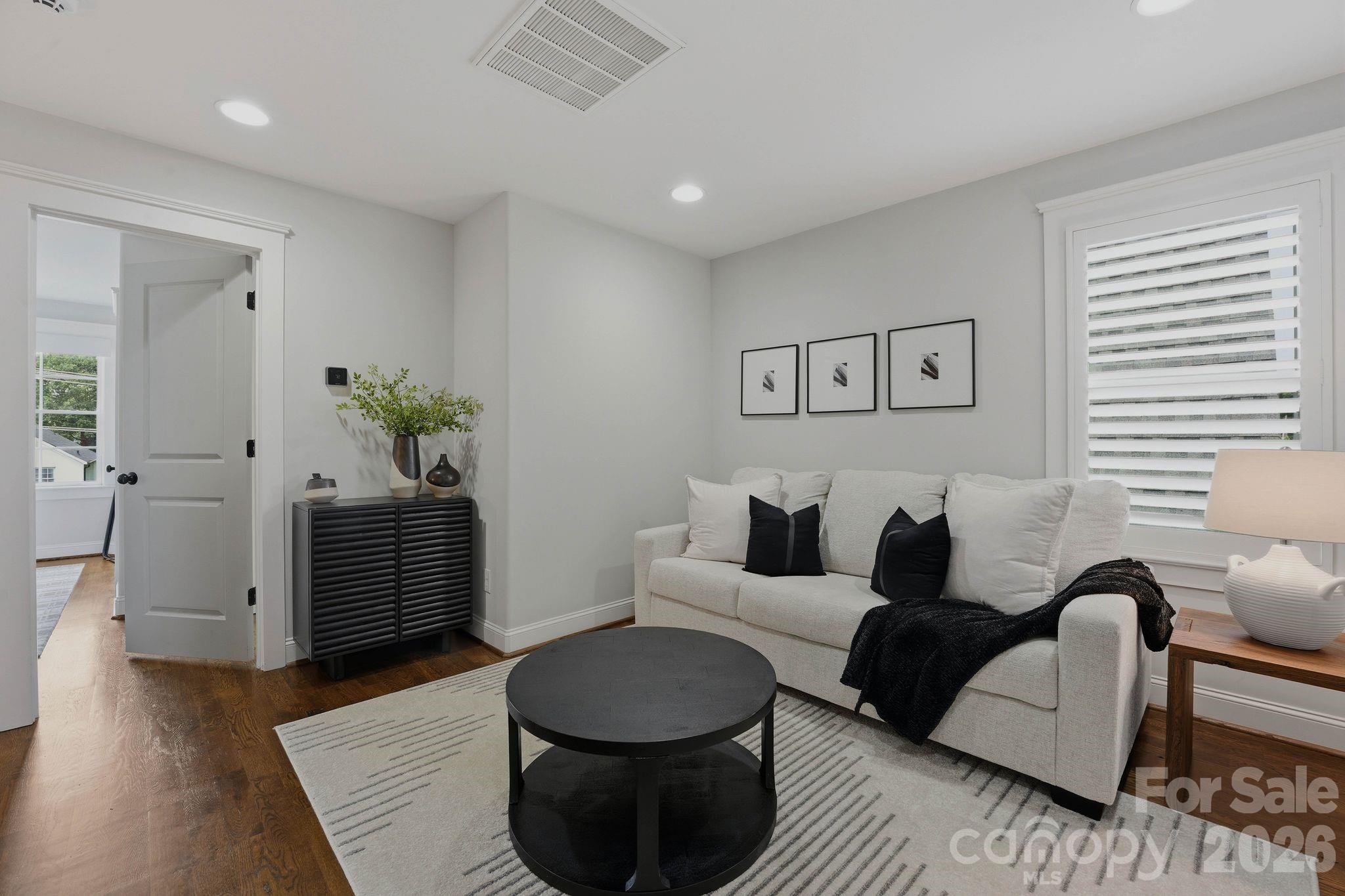 Photo 33 of 812 Ideal Way, Charlotte, NC