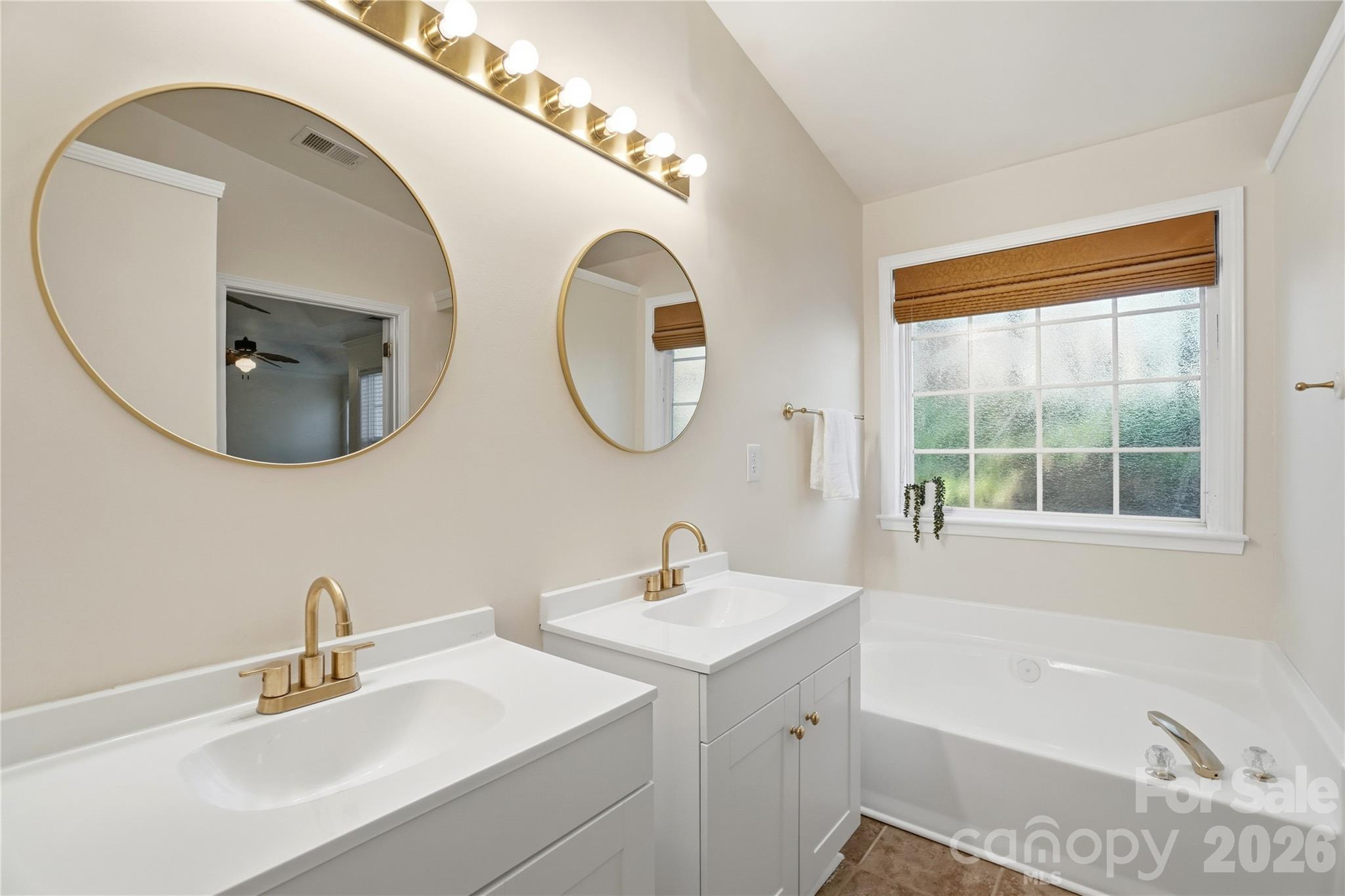 8805 Red Tail Court, Charlotte, NC - photo 21 of 37