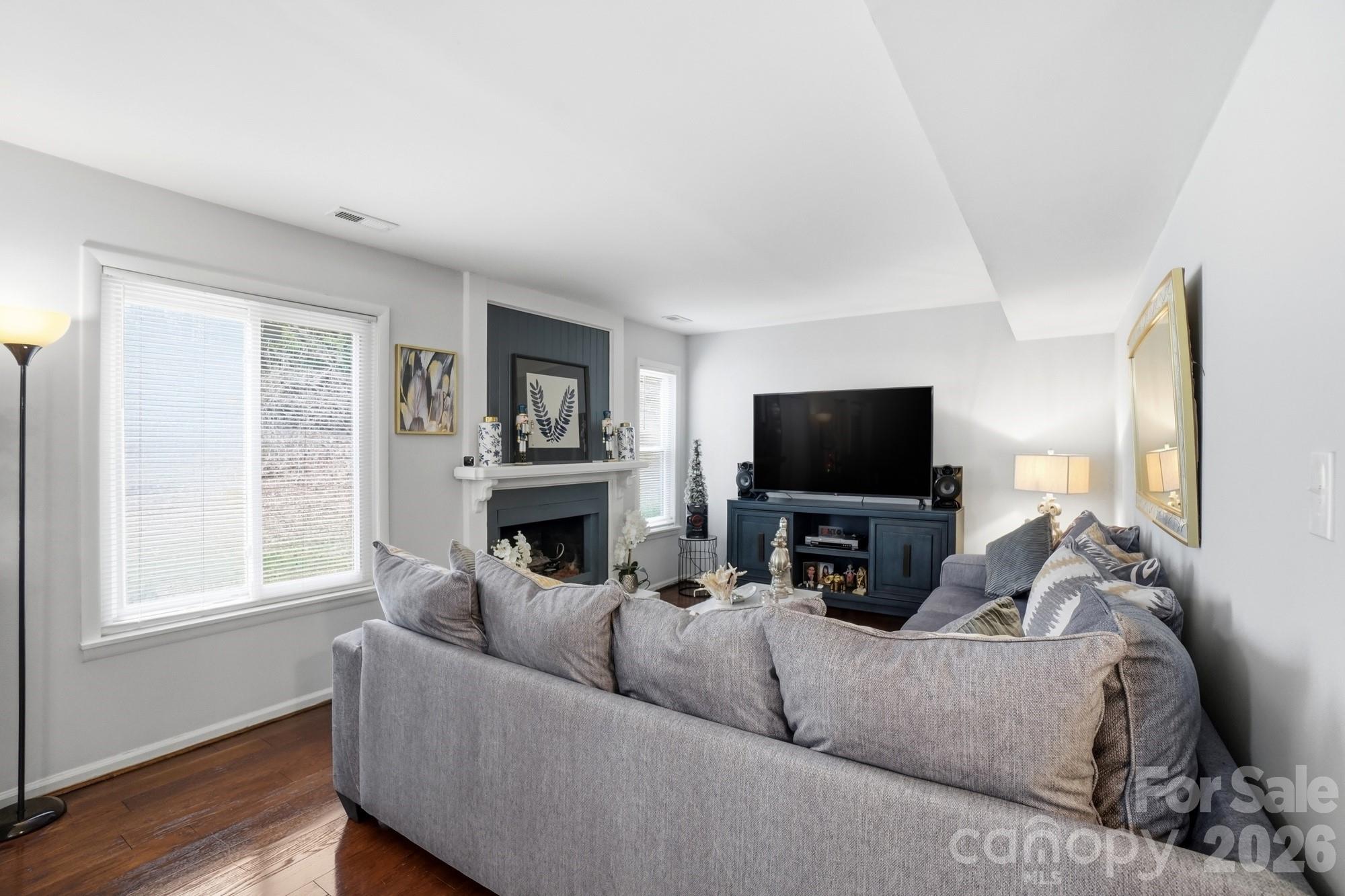 Photo 7 of 8407 Cricket Lake Drive, Charlotte, NC