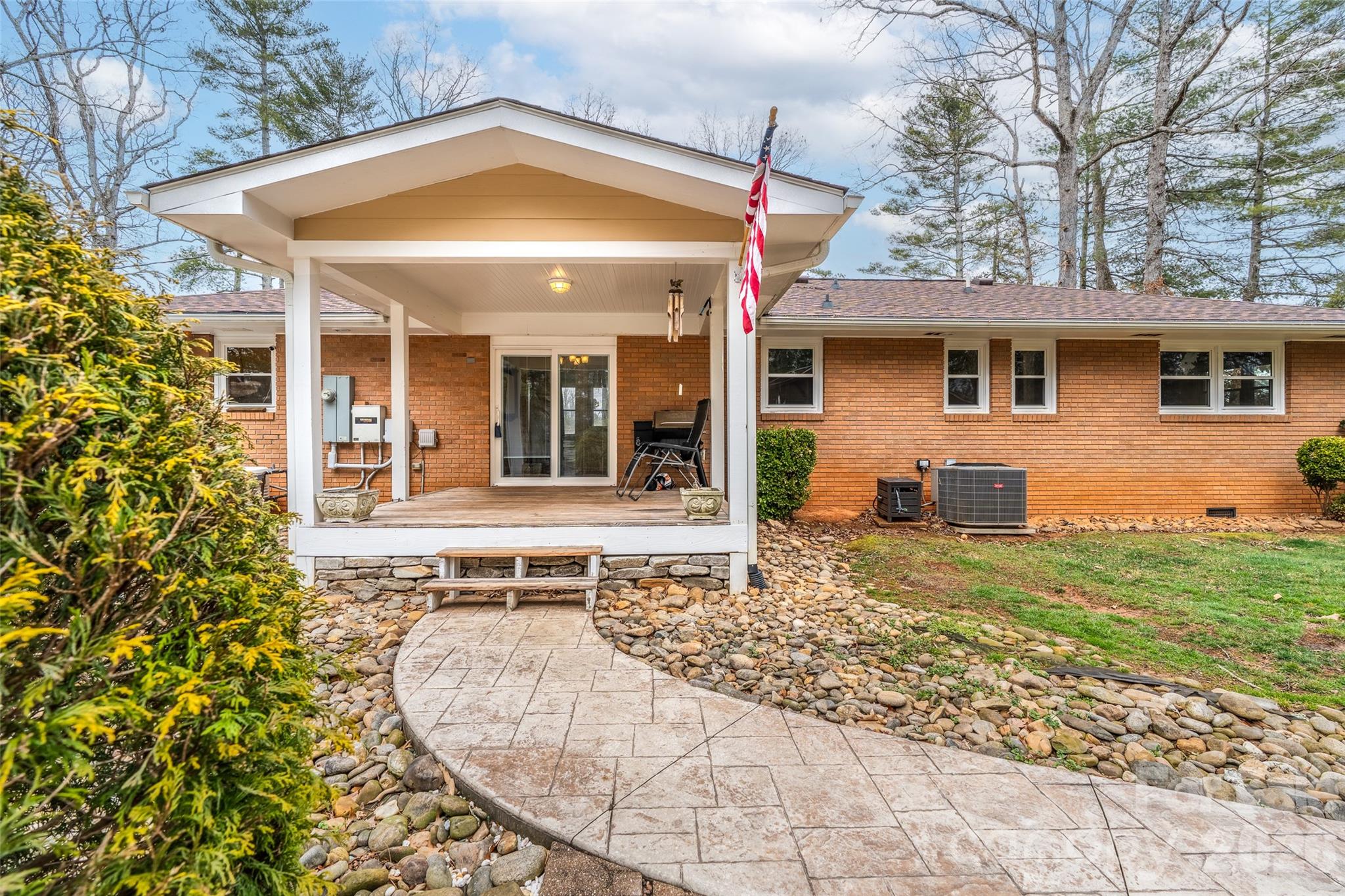 Photo 3 of 1034 S Orchard Road, Flat Rock, NC