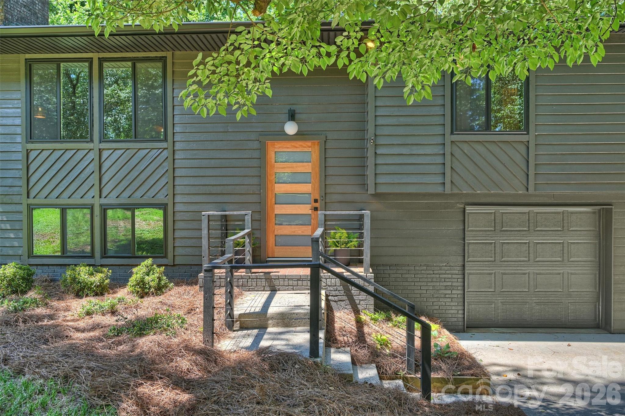 Photo 2 of 7323 Rollingridge Drive, Charlotte, NC