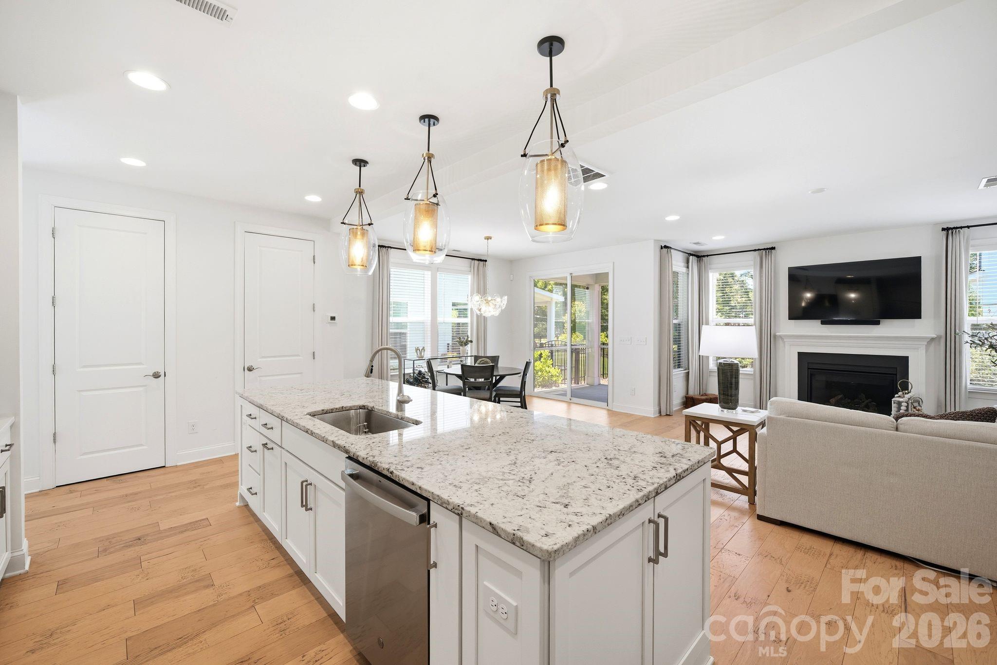 Photo 16 of 6008 Corbin Woods Court, Charlotte, NC