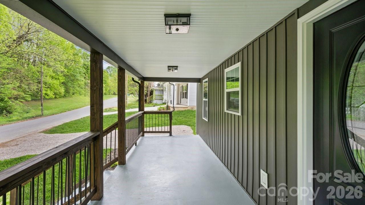 Photo 3 of 102 W Carolina Avenue, Bessemer City, NC
