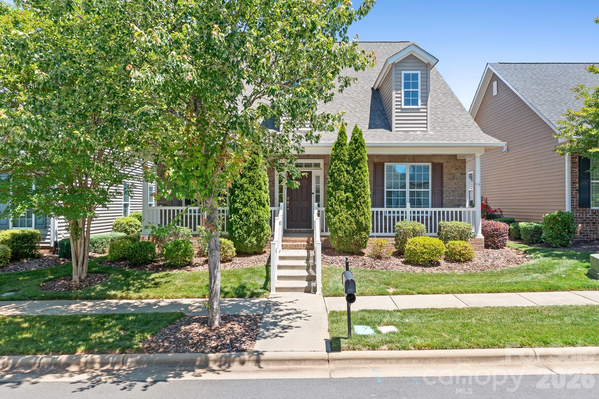 Photo 3 of 17721 Morehampton Avenue, Cornelius, NC