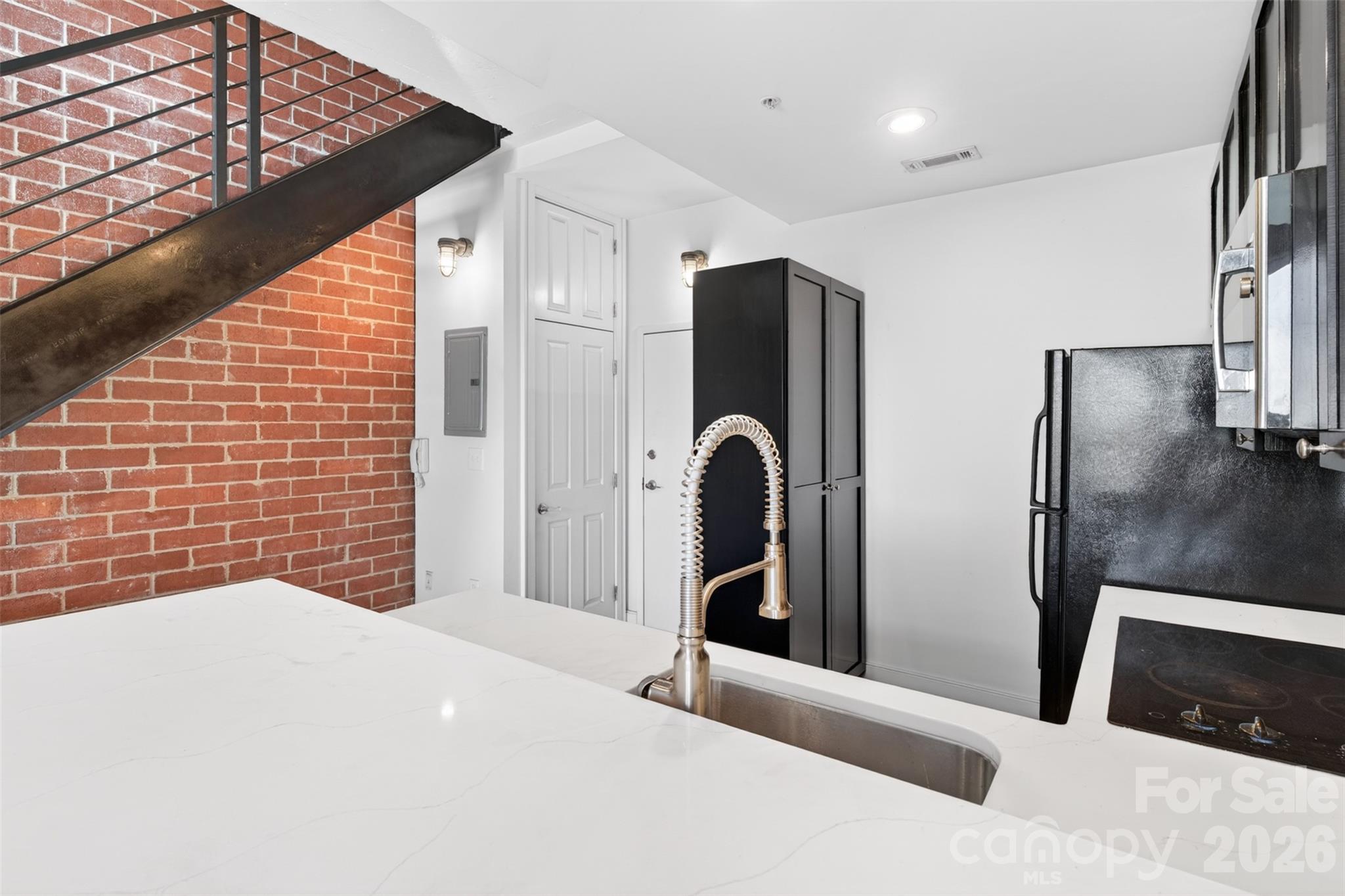 Photo 11 of 710 W Trade Street505, Charlotte, NC