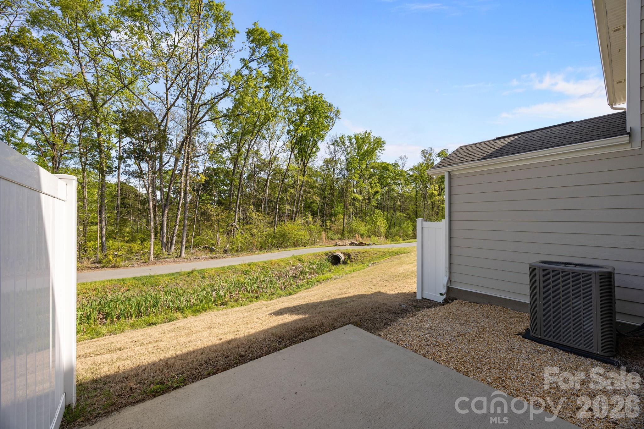 3950 Rothwood Lane, Harrisburg, NC - photo 4 of 45